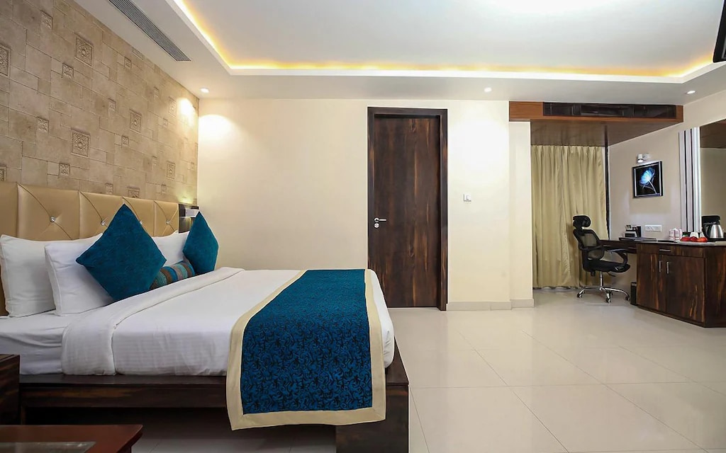 Hotel arvind Varanasi - Reviews, Photos & Offer