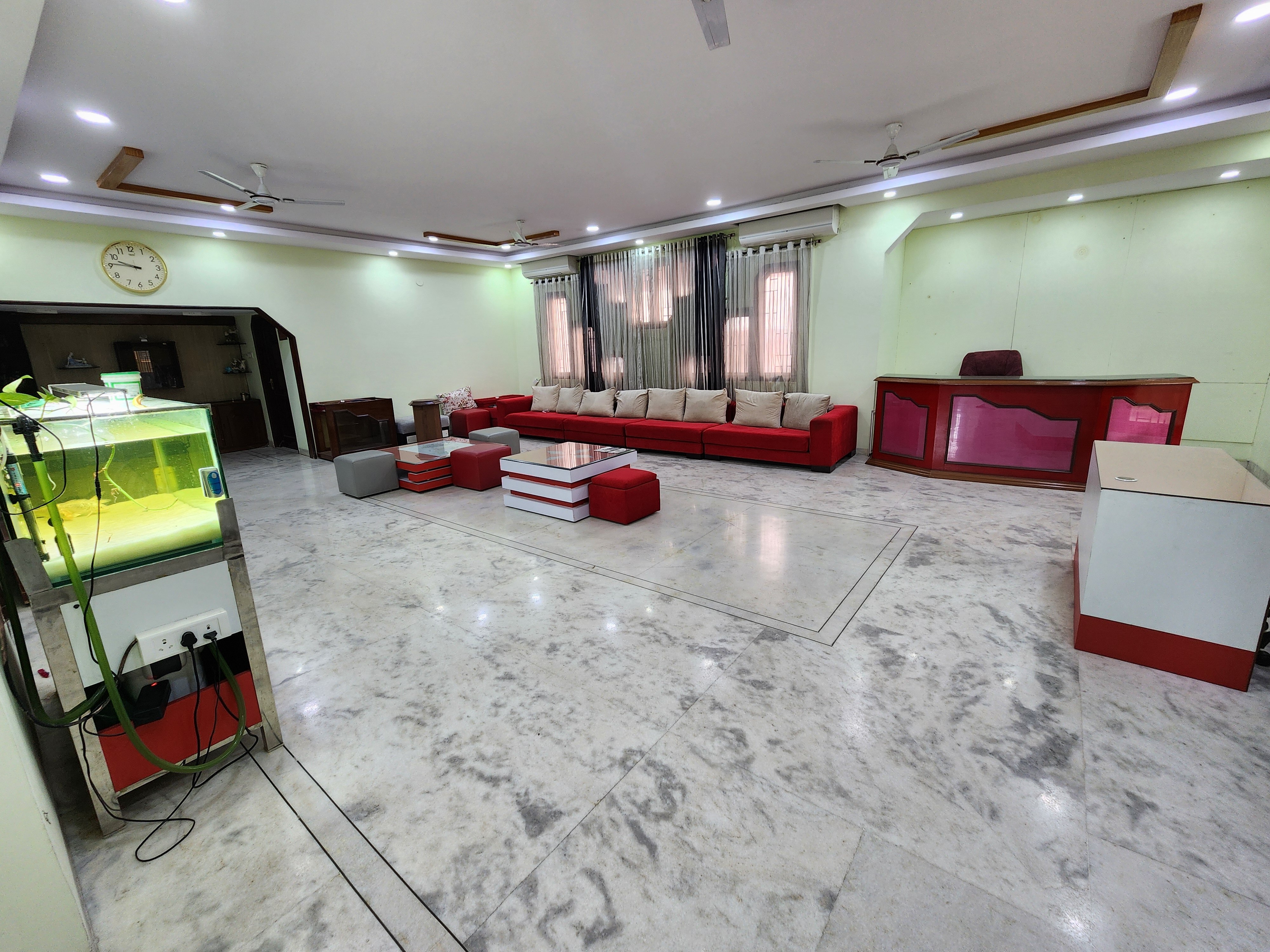 Pathan house 𝗕𝗢𝗢𝗞 Hyderabad Apartment