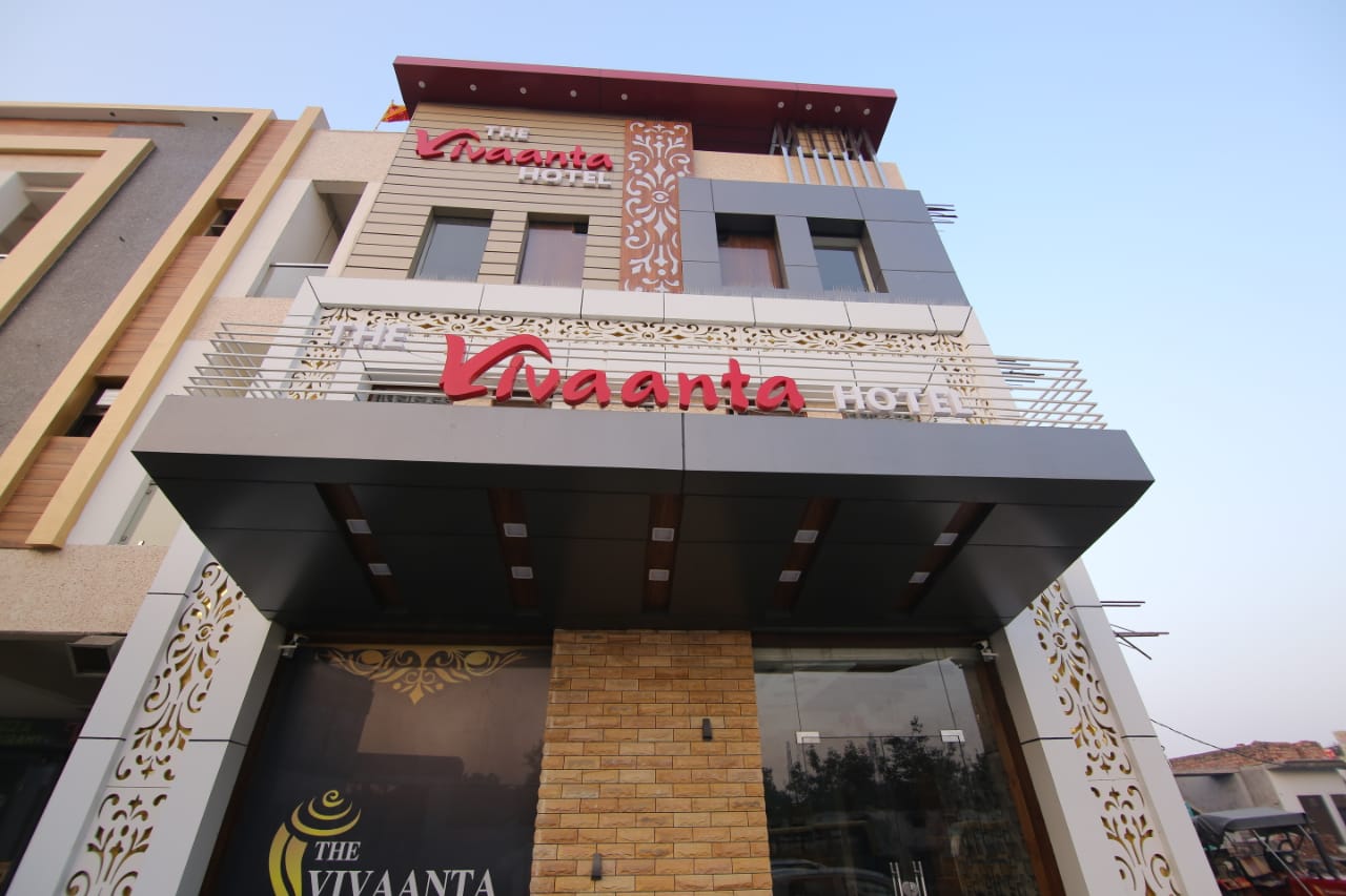 The Vivaanta Hotel 𝗕𝗢𝗢𝗞 Kurukshetra Hotel