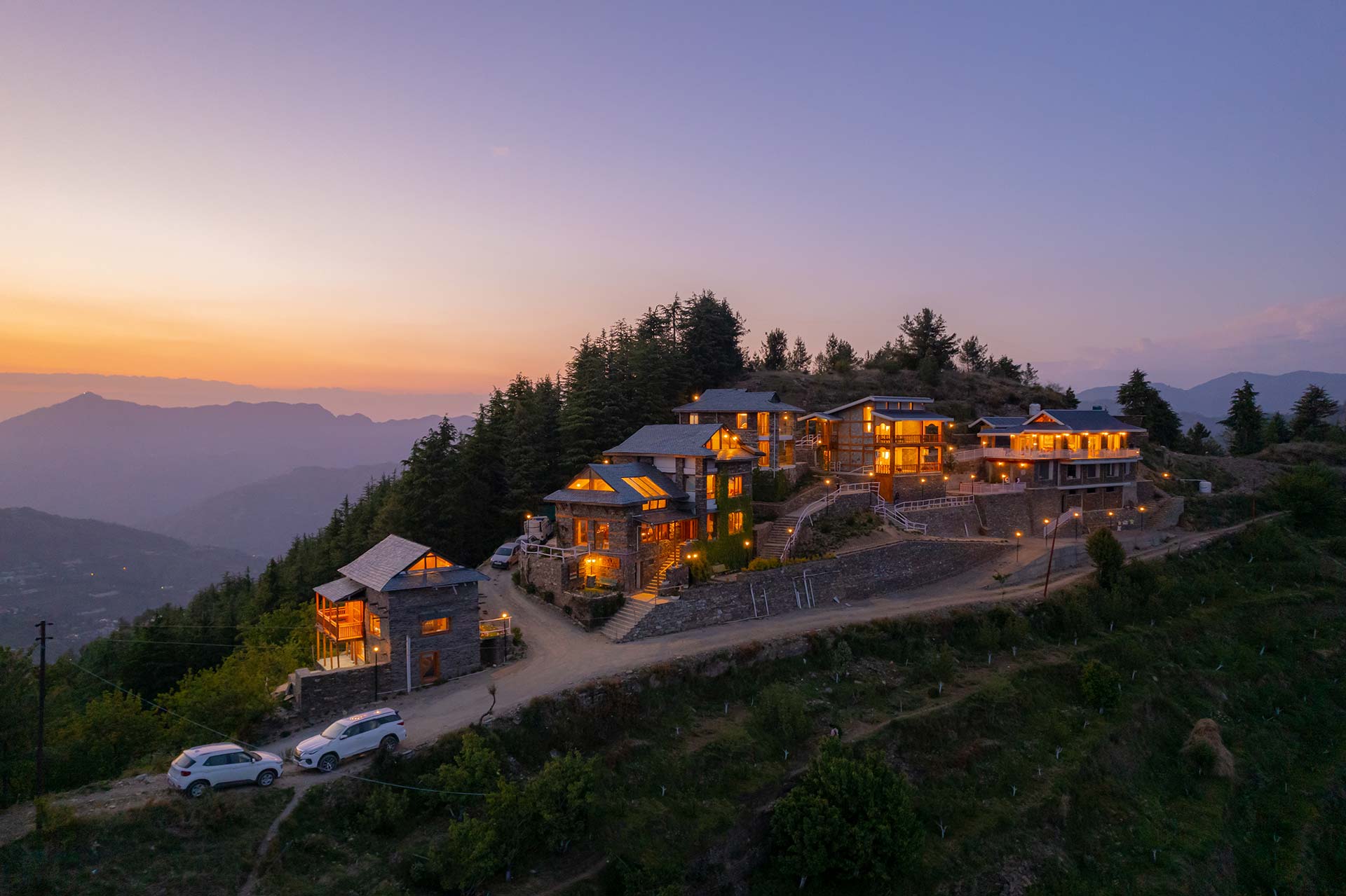 StayVista | Daafi Homestay w/ complimentary Breakfast 𝗕𝗢𝗢𝗞 Theog Villa