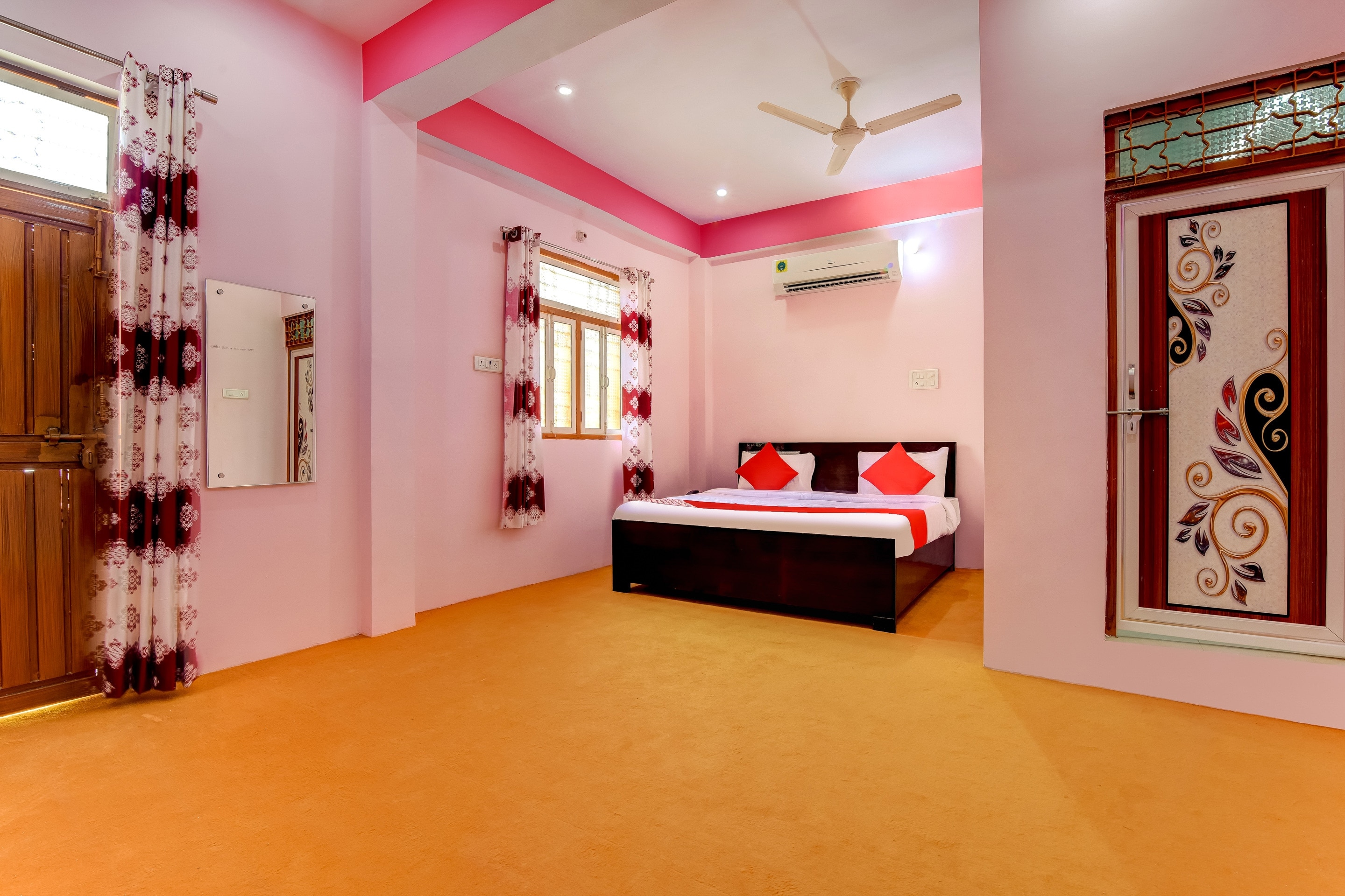 SPOT ON Hotel Anjali 𝗕𝗢𝗢𝗞 Prayagraj Hotel