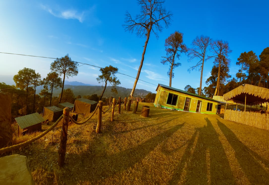 sundowners campsite 𝗕𝗢𝗢𝗞 Binsar Resort