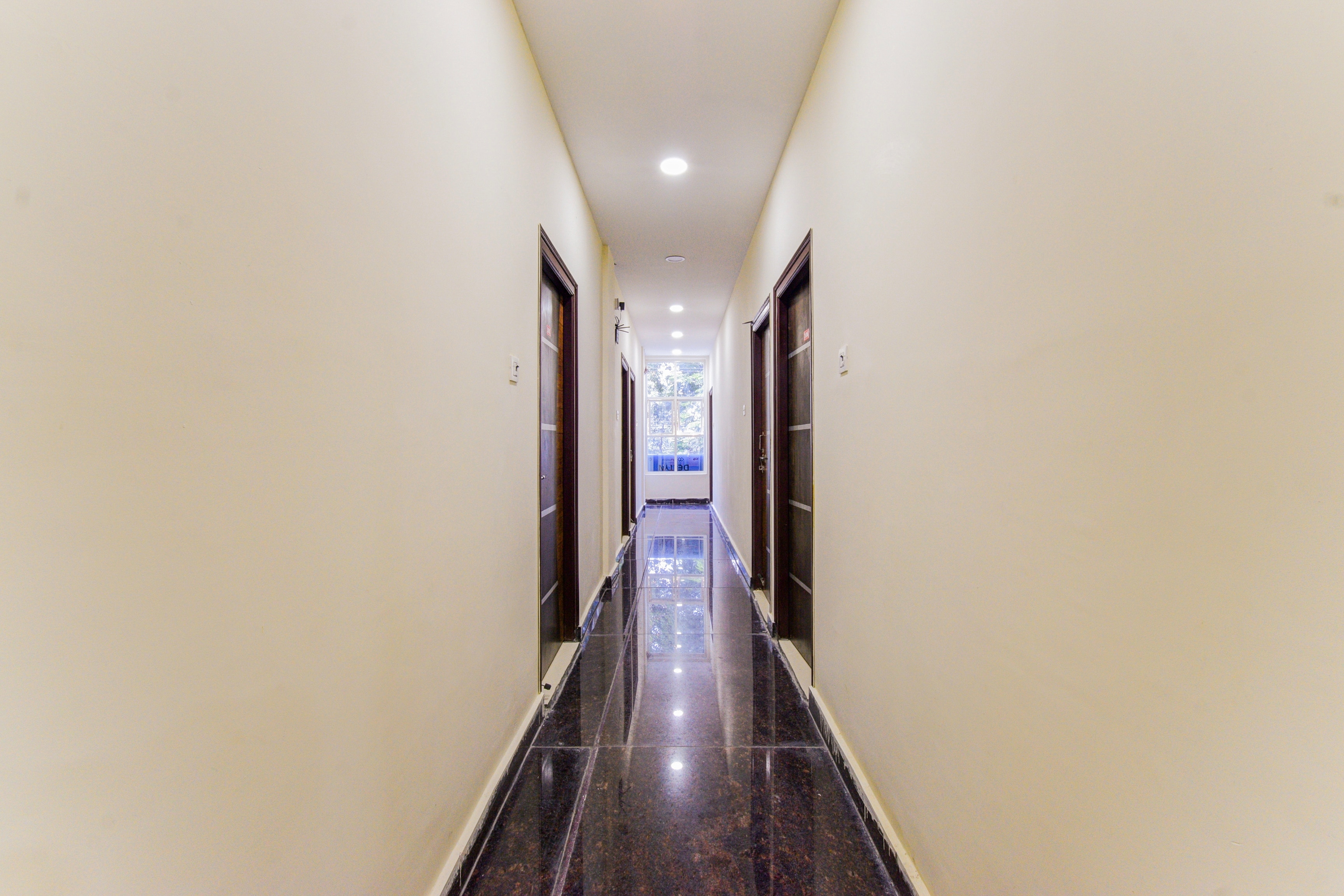 Hotel O by OYO Royal Stay Luxury Rooms Hyderabad - Reviews, Photos & Offer