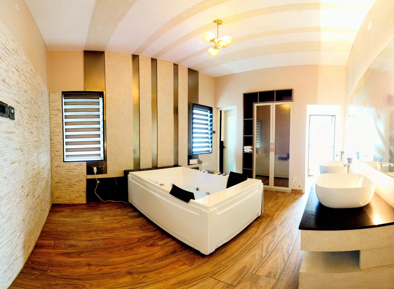 Royal MM Abode 𝗕𝗢𝗢𝗞 Ooty Apartment