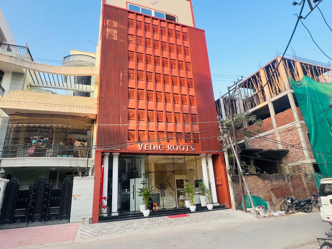 Vedic Roots 𝗕𝗢𝗢𝗞 Varanasi Hotel