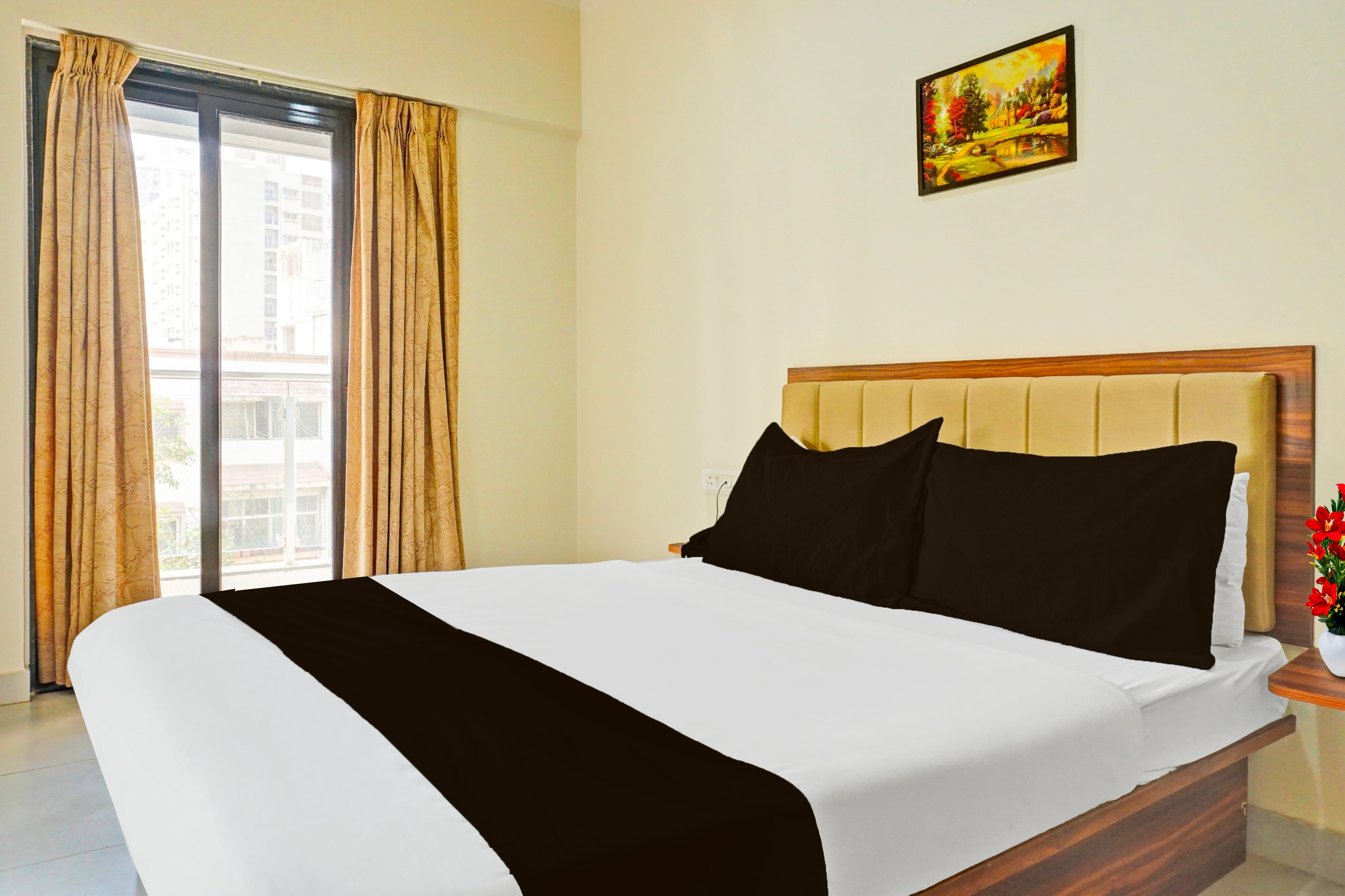 Super Townhouse Amanora Park Town Formerly Samrat Inn Hotel Pune ...