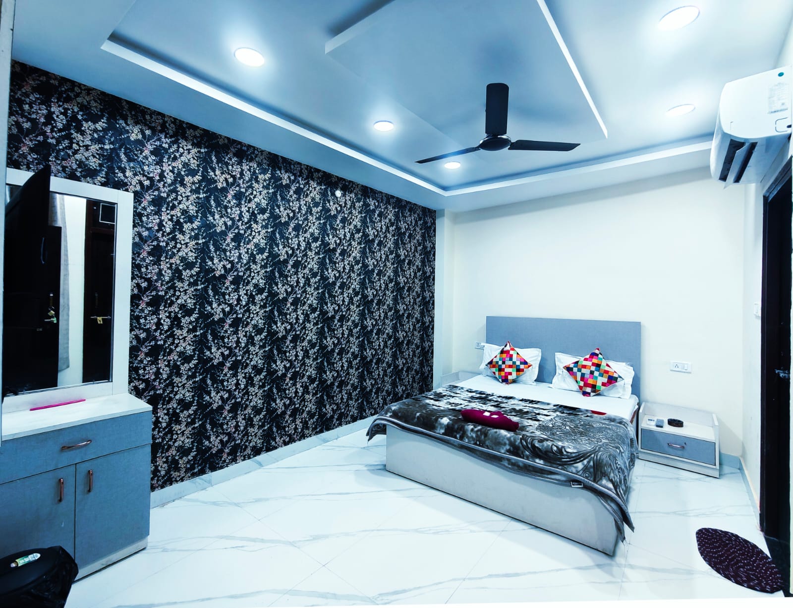 Hotel swastik grand Gwalior - Reviews, Photos & Offer