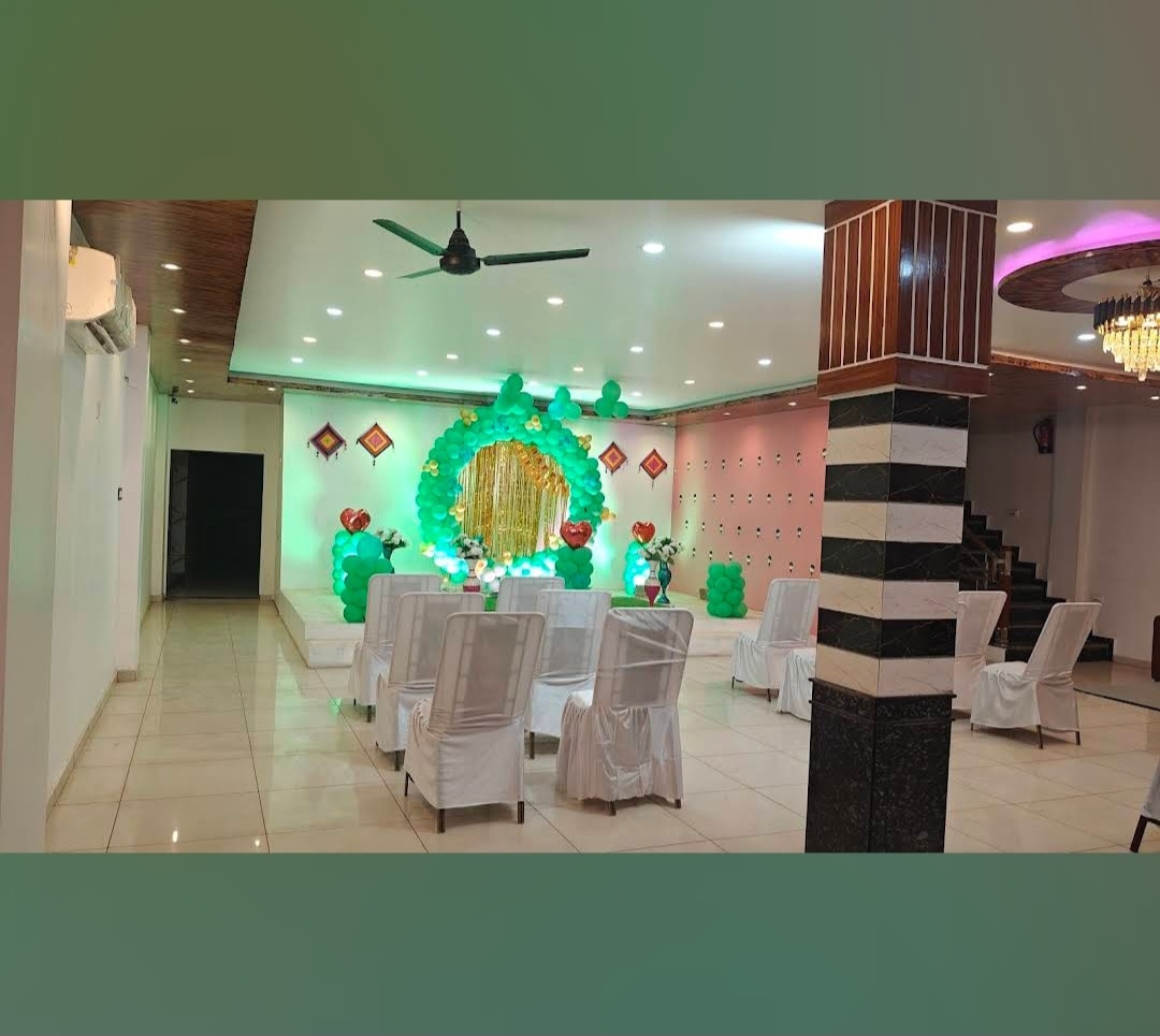 SATYAM PRAKASH RESTAURANT 𝗕𝗢𝗢𝗞 Tanda Homestay