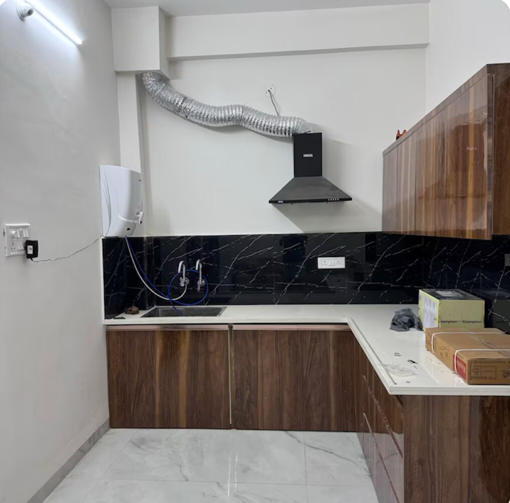 Milind rohit 𝗕𝗢𝗢𝗞 Indore Apartment