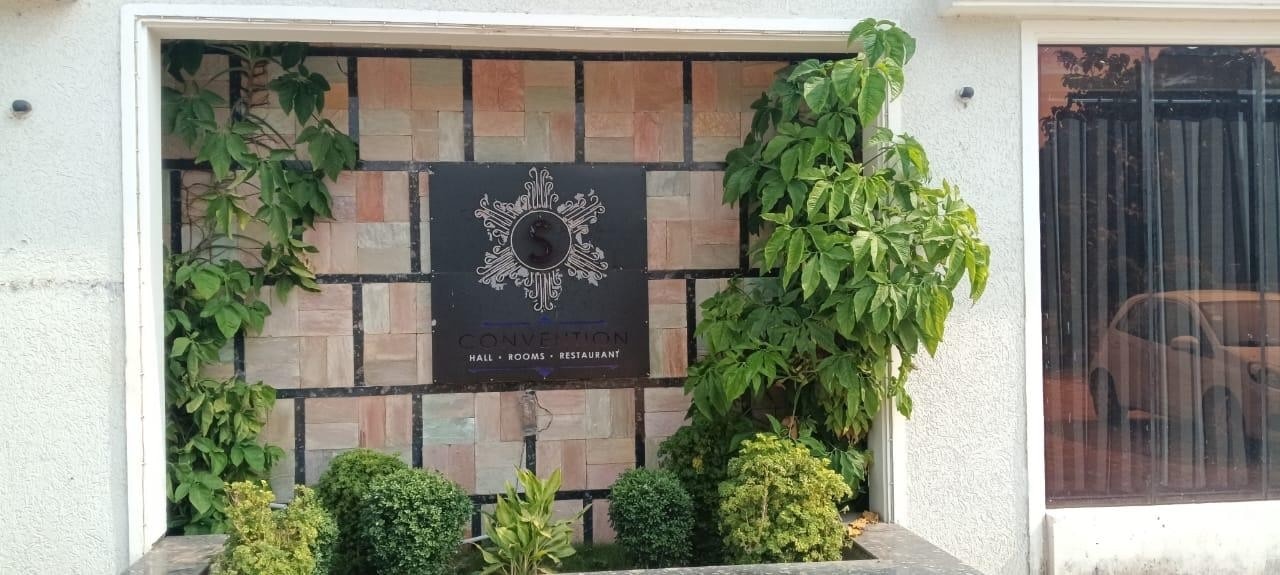 S CONVENTION 𝗕𝗢𝗢𝗞 Bhubaneshwar Resort