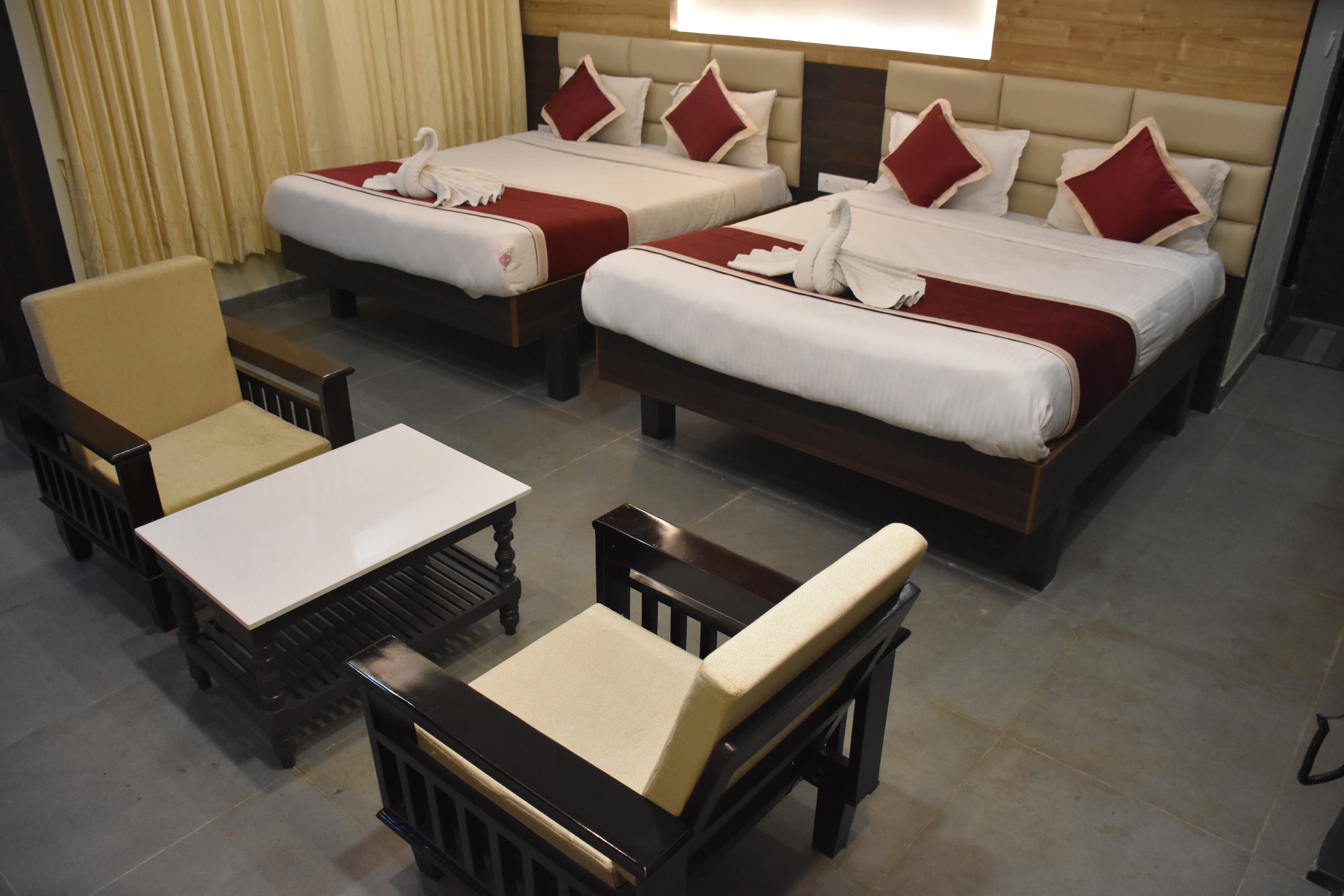 Hotel Golden Sand 𝗕𝗢𝗢𝗞 Velankanni Hotel