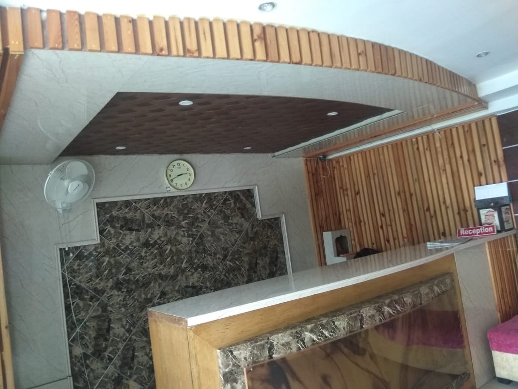 DHARMA STEPS HOTEL AND BANQUET 𝗕𝗢𝗢𝗞 Bodhgaya Hotel