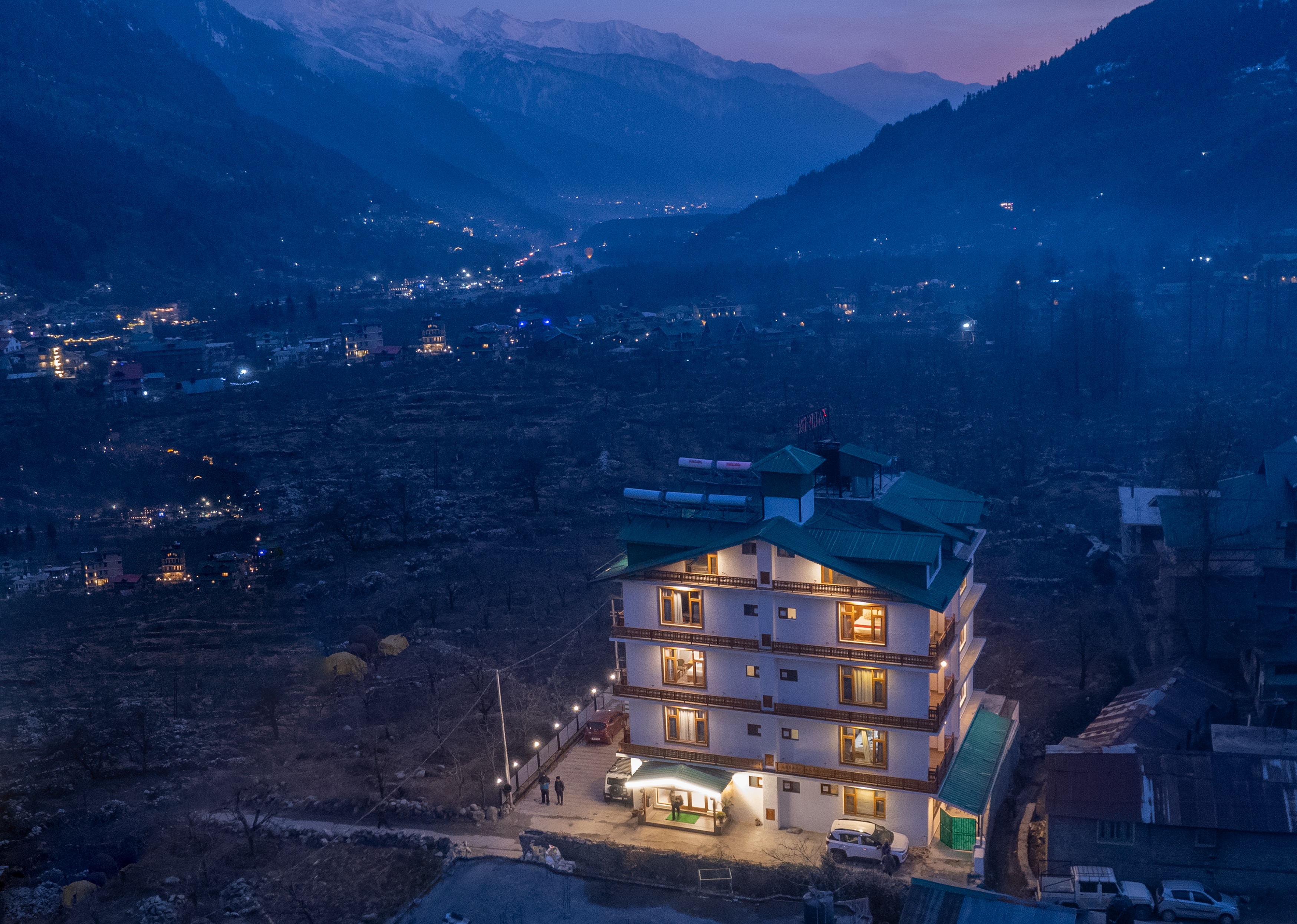 Kalista Resort 𝗕𝗢𝗢𝗞 Manali Resort