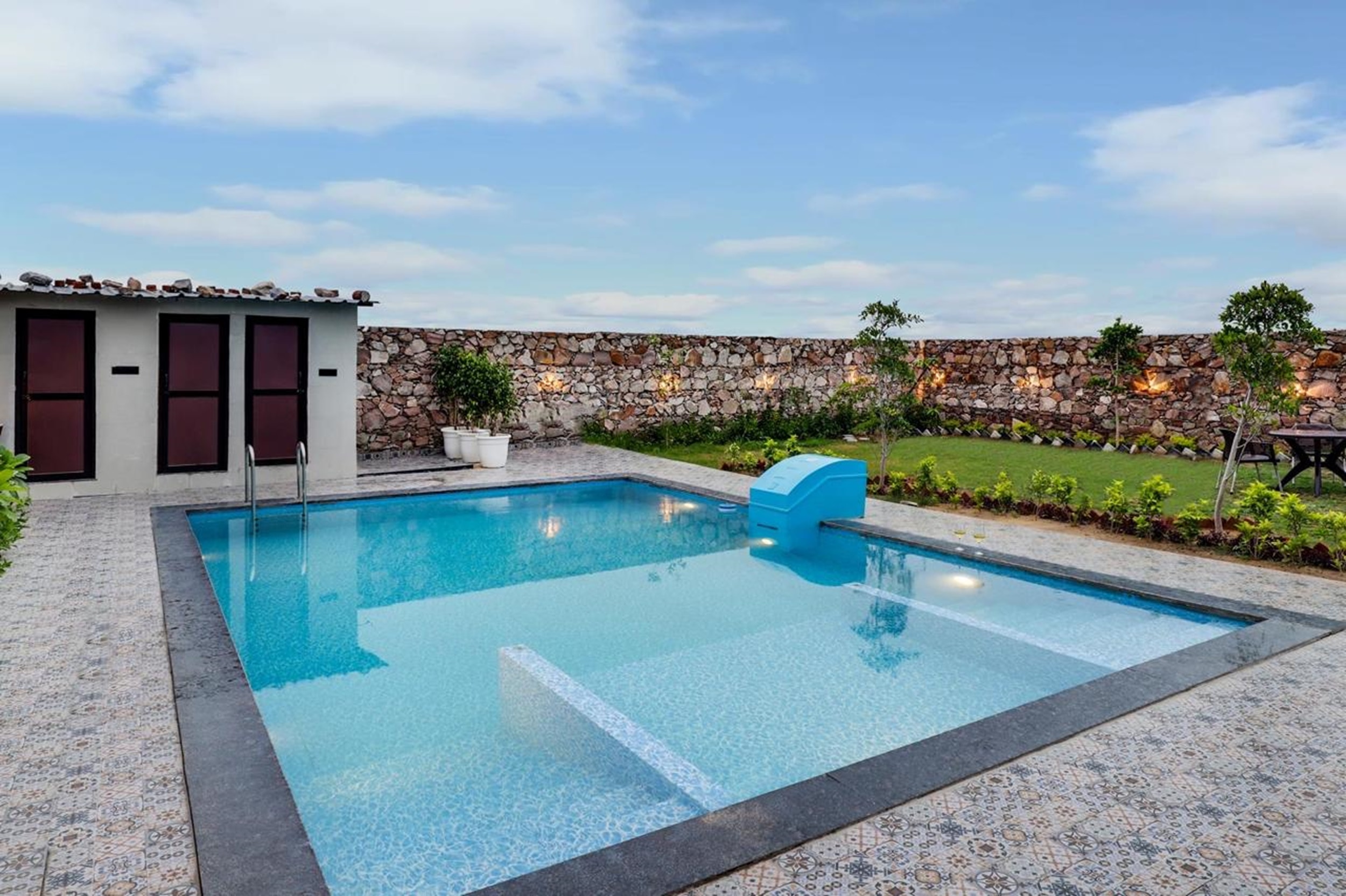 La villa Farm 𝗕𝗢𝗢𝗞 Jaipur Farm House