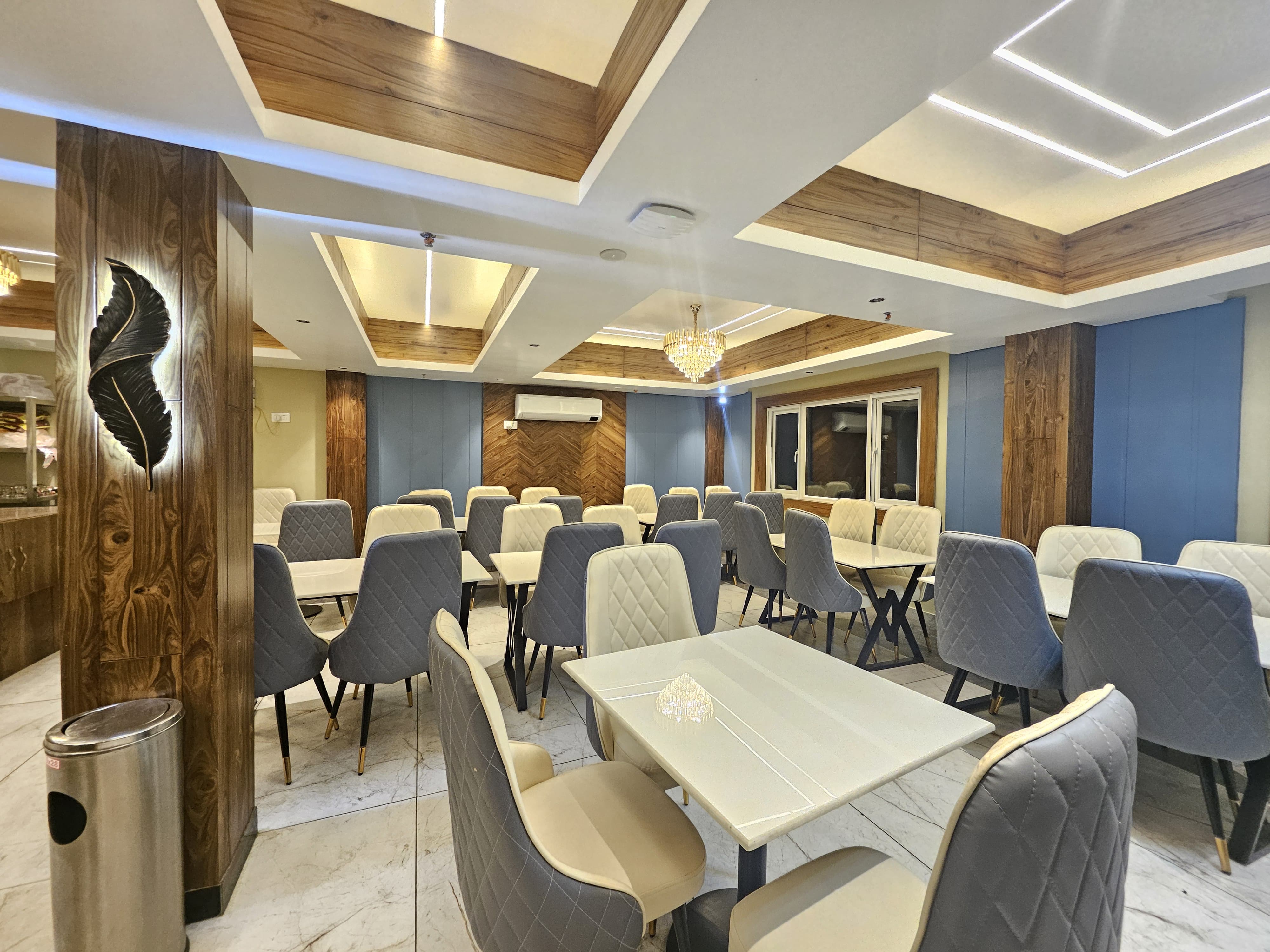 Sonder Mall Hotel Srinagar - Reviews, Photos & Offer
