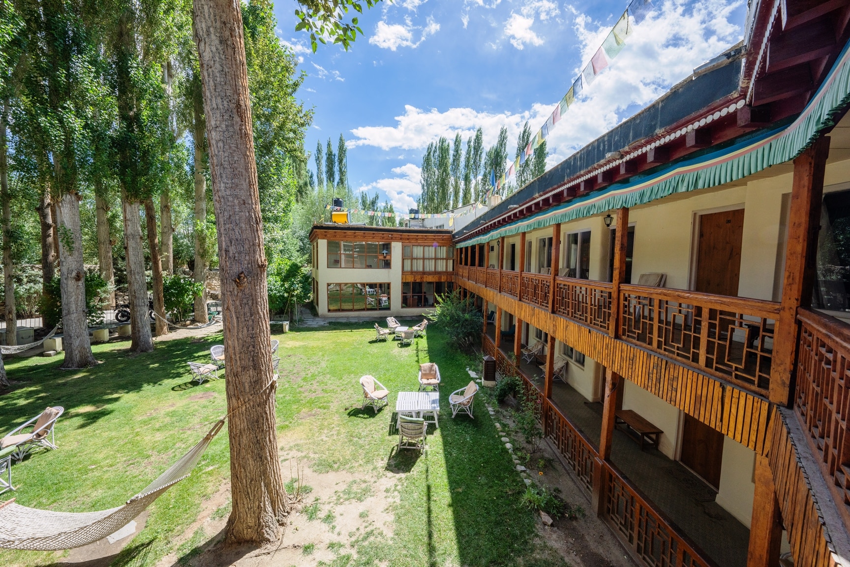 Hotel Shambhala Resort 𝗕𝗢𝗢𝗞 Leh Resort