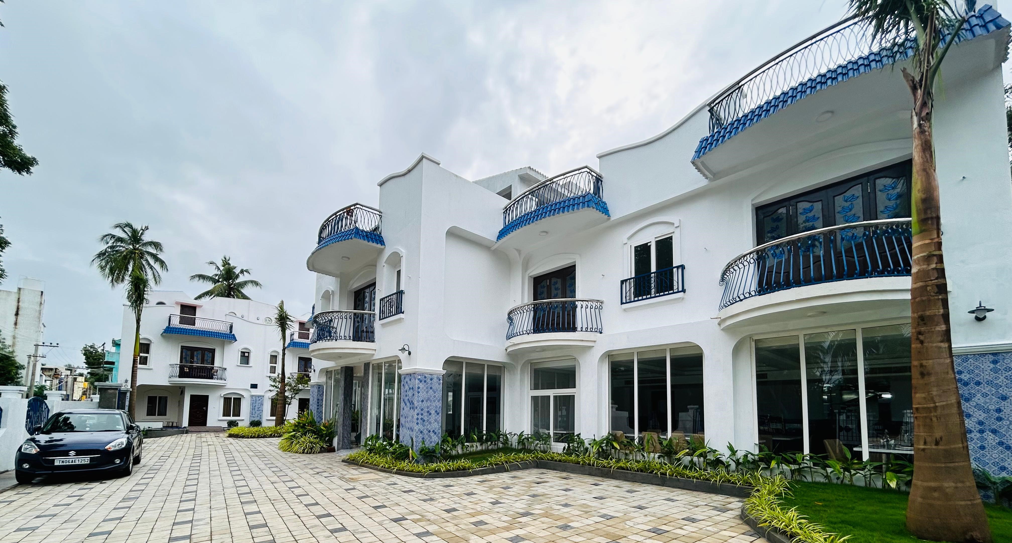 Le Miami Resort and Spa 𝗕𝗢𝗢𝗞 Auroville Resort