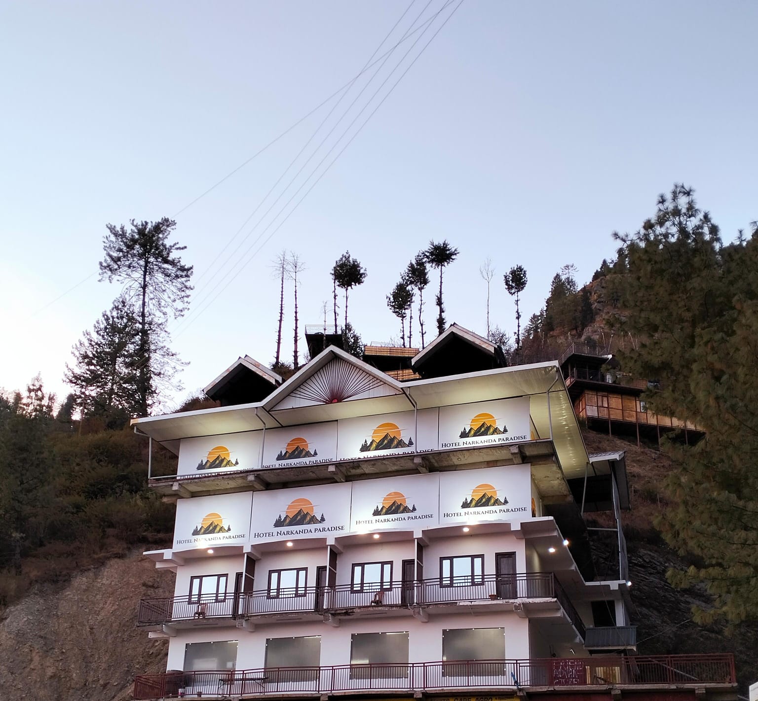 Hotel Paradise 𝗕𝗢𝗢𝗞 Narkanda Hotel