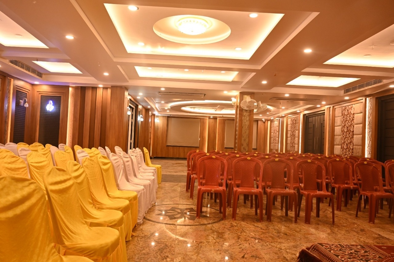 HOTEL JYOTI INTERNATIONAL Robertsganj - Reviews, Photos & Offer