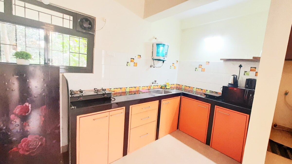 Colva Blossom 2bhk with Pool 5 min to Colva Beach 𝗕𝗢𝗢𝗞 Goa Apartment