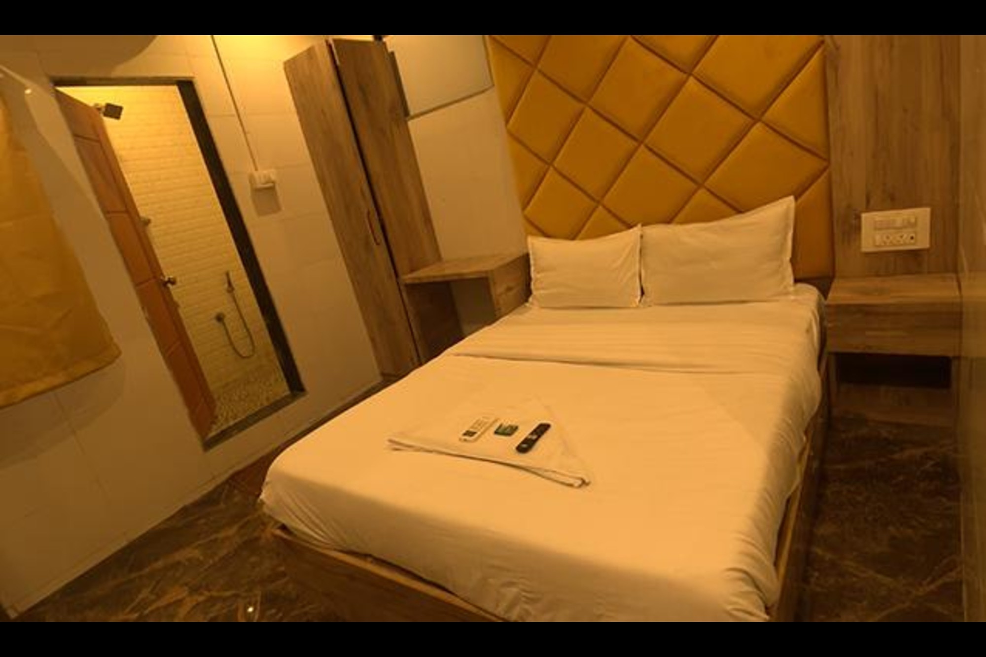 Via Firdous Hotel Mumbai - Reviews, Photos & Offer