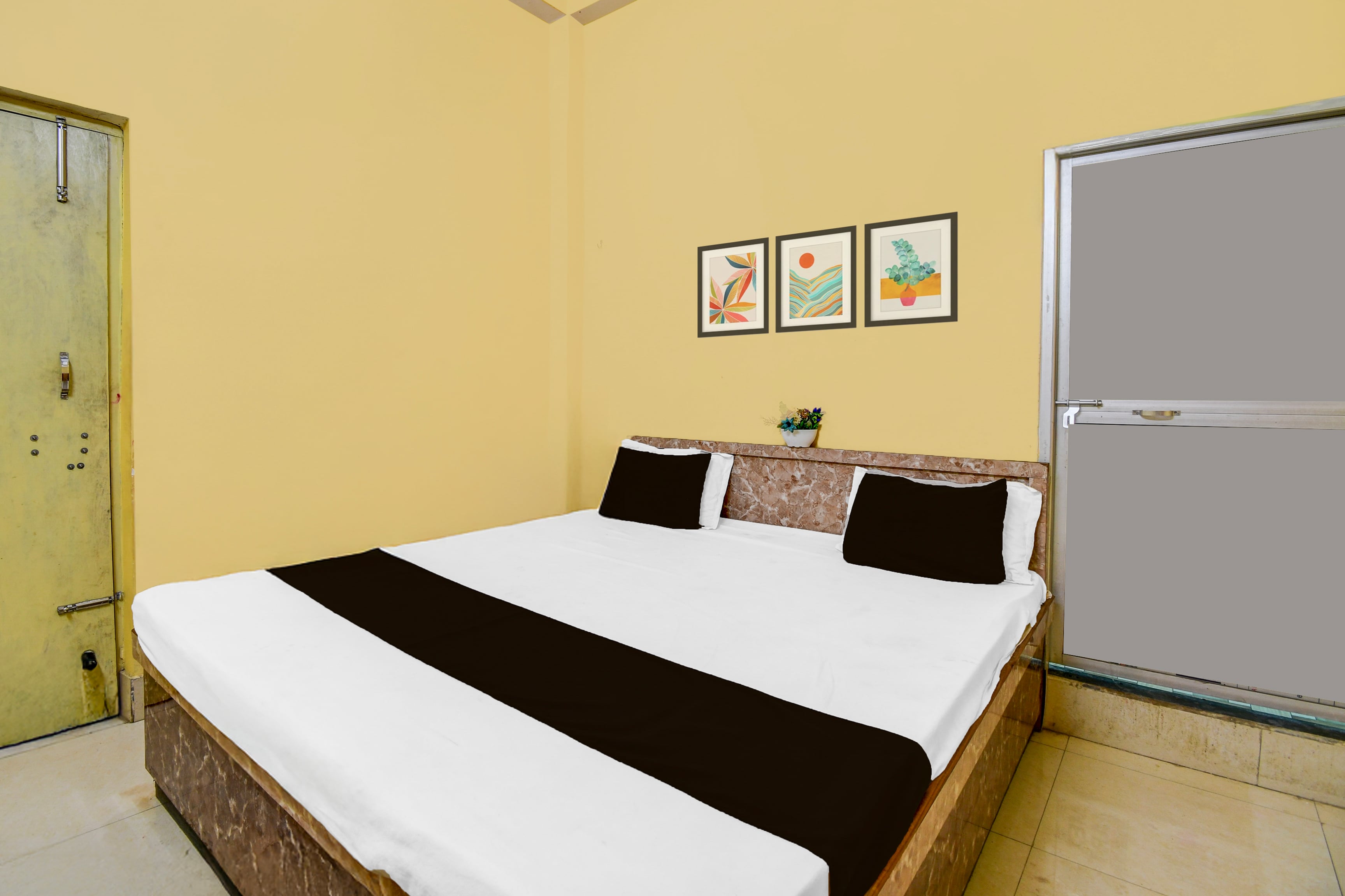 Hotel O Kashish Palace Bihar Sharif - Reviews, Photos & Offer