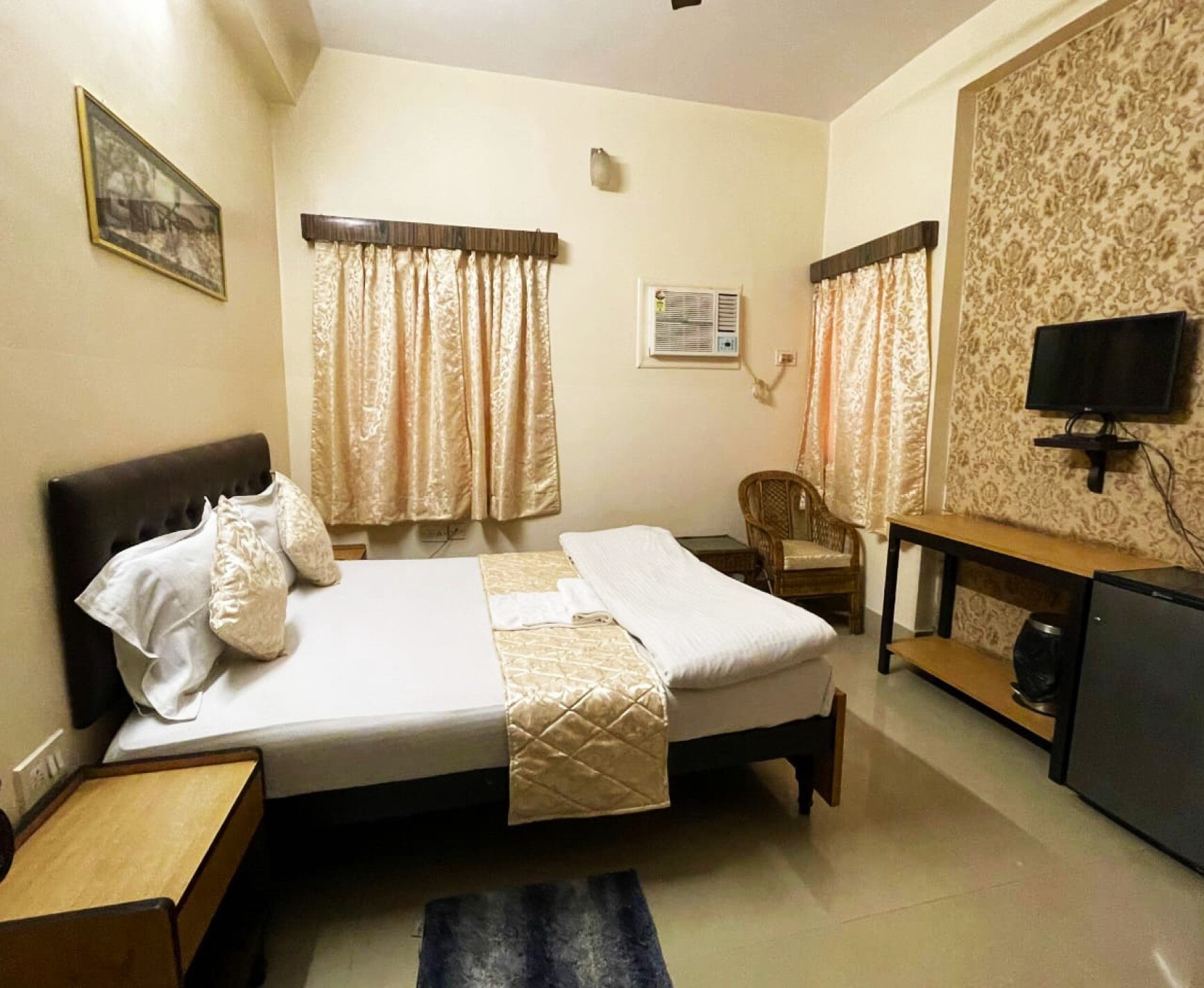 Amit Hotel 헕헢헢헞 Kolkata Hotel