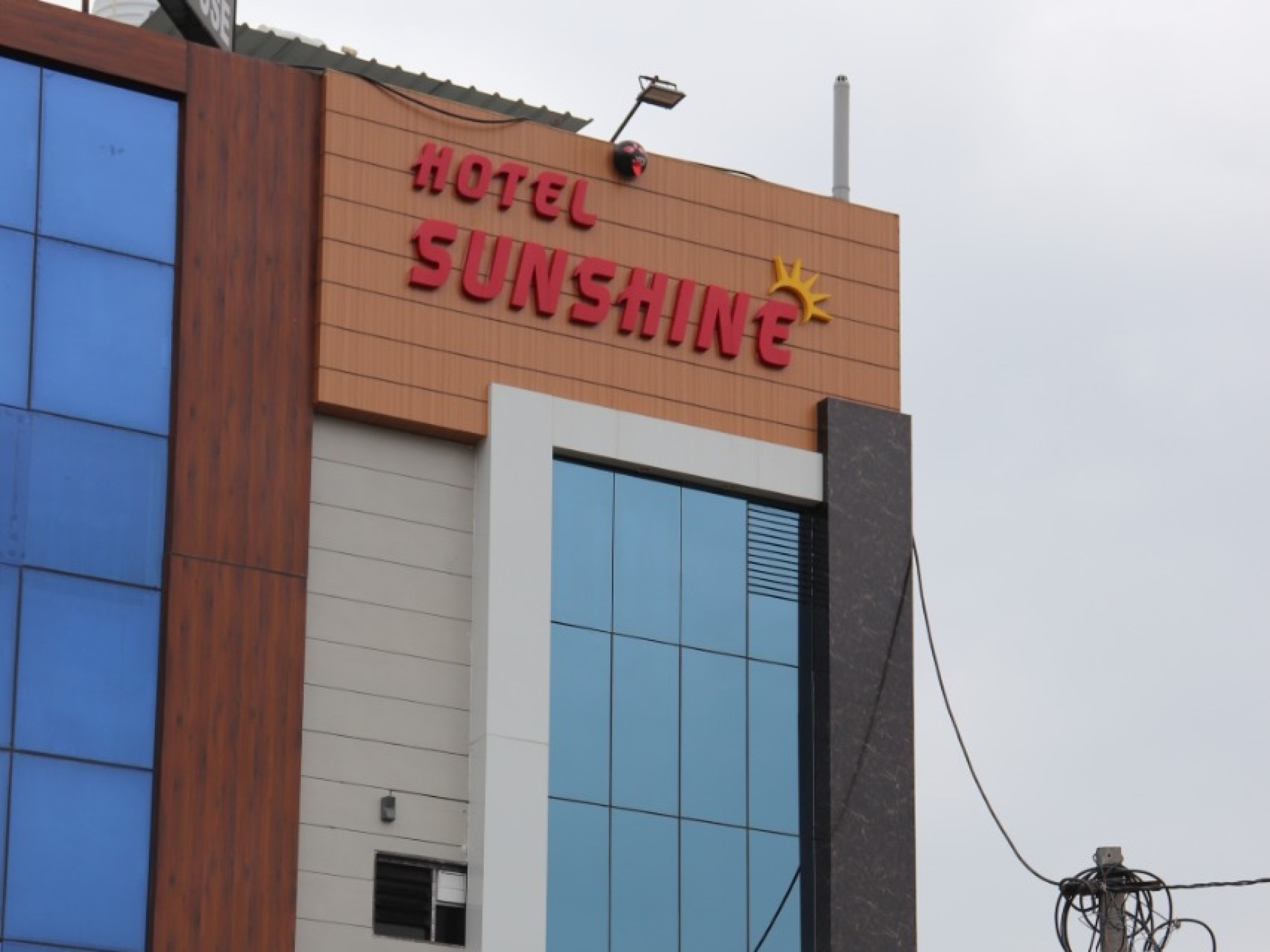 Sunshine Hotel 𝗕𝗢𝗢𝗞 Abu Road Hotel