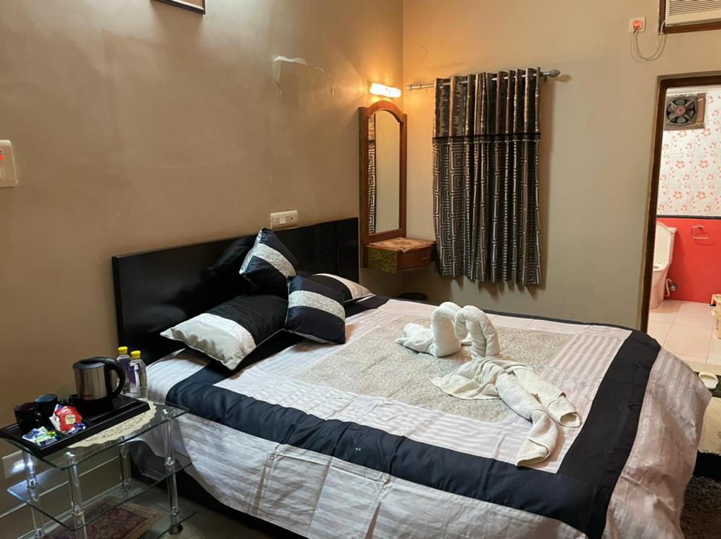 BARANWAL NIWAS 𝗕𝗢𝗢𝗞 Varanasi Homestay