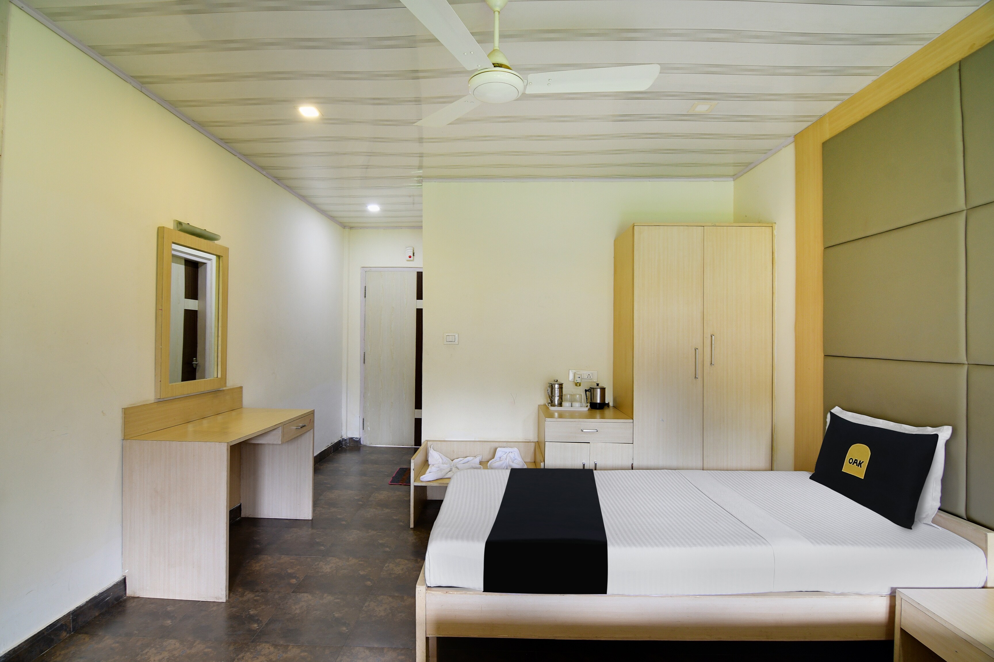 Townhouse OAK Gorumara Jungle Resort 𝗕𝗢𝗢𝗞 Lataguri Hotel