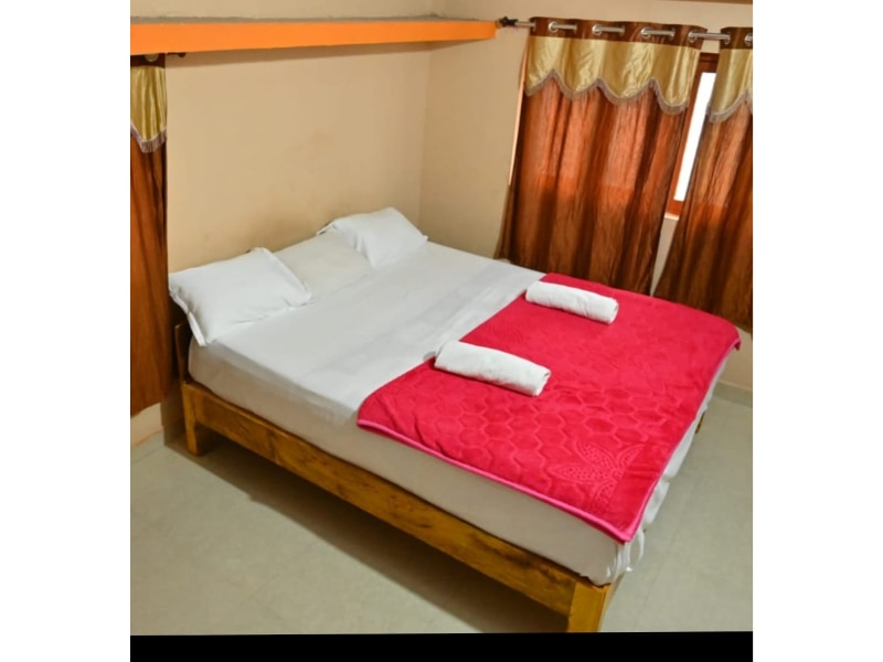 Thrupti Home Stay 𝗕𝗢𝗢𝗞 Hampi Homestay