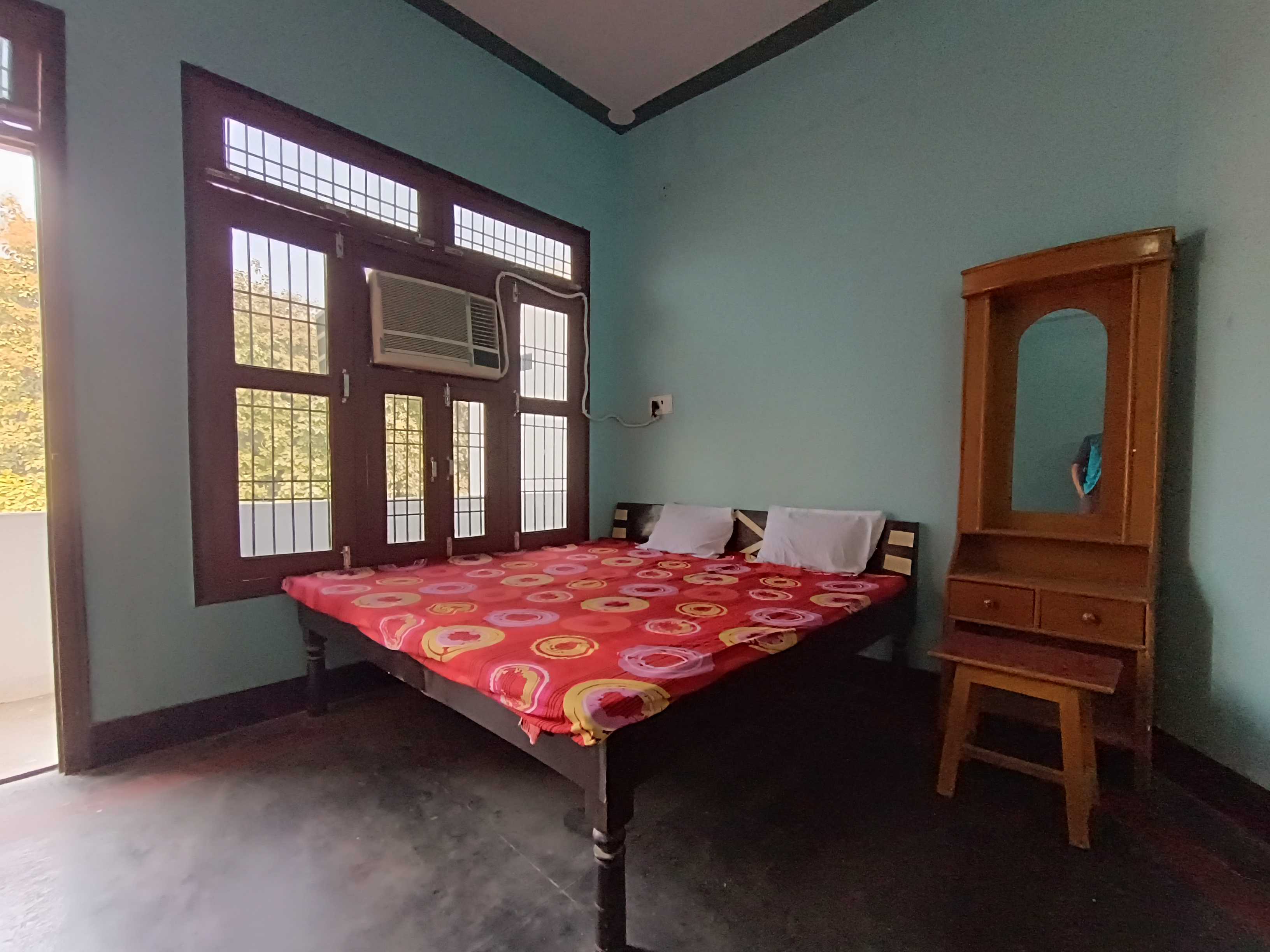 Hotel O Home Madhav Homestay 𝗕𝗢𝗢𝗞 Ayodhya Homestay