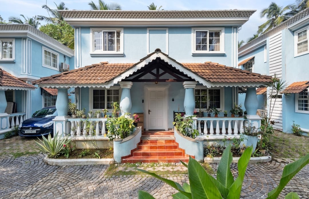 Amenities of Luxury 4 bedroom villa with pool near Uddo beach