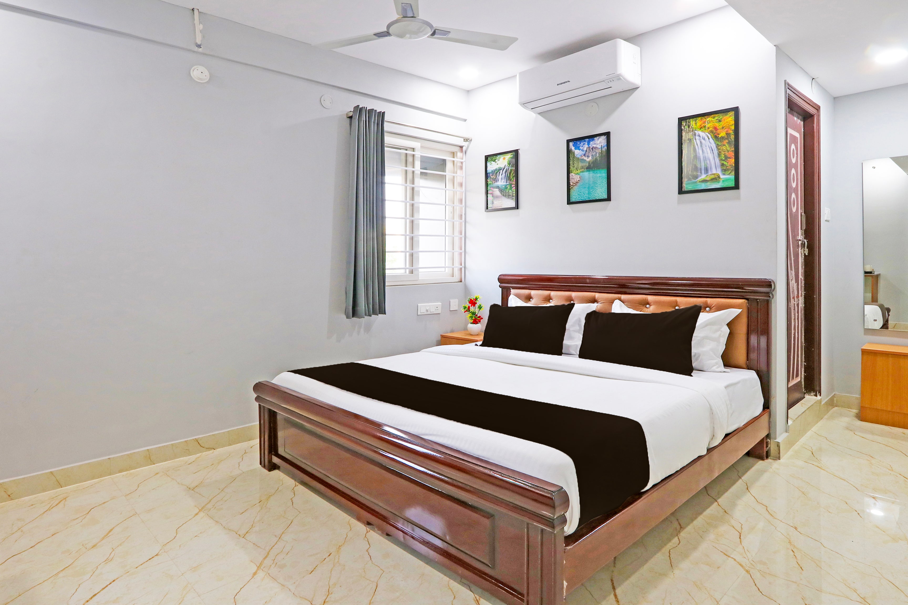 Super Townhouse QUALIA ELITE S R NAGAR 𝗕𝗢𝗢𝗞 Hyderabad Hotel