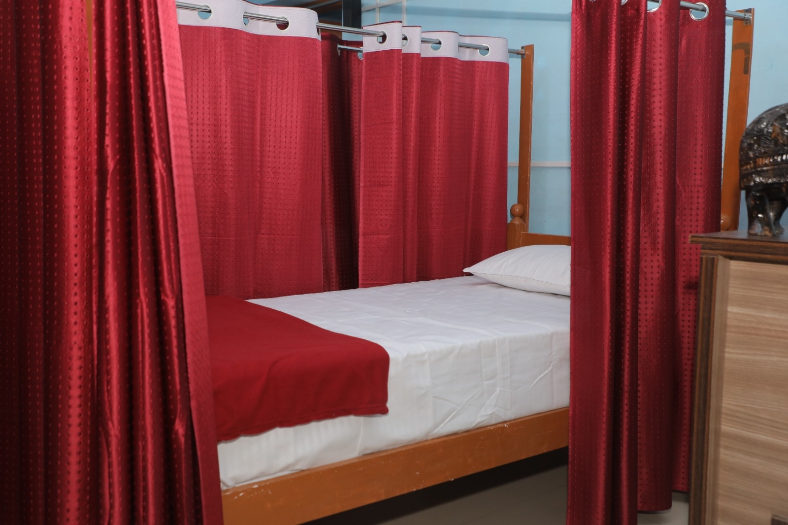 Sai Residency 𝗕𝗢𝗢𝗞 Madurai Hostel