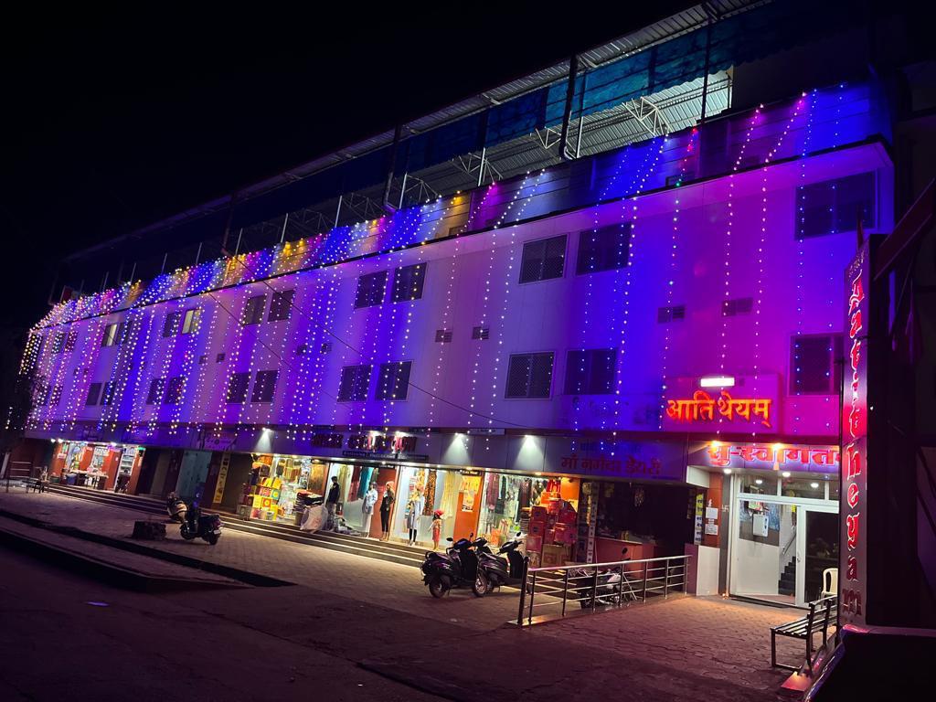 Aatitheyam yatriniwas 𝗕𝗢𝗢𝗞 Amarkantak Hotel