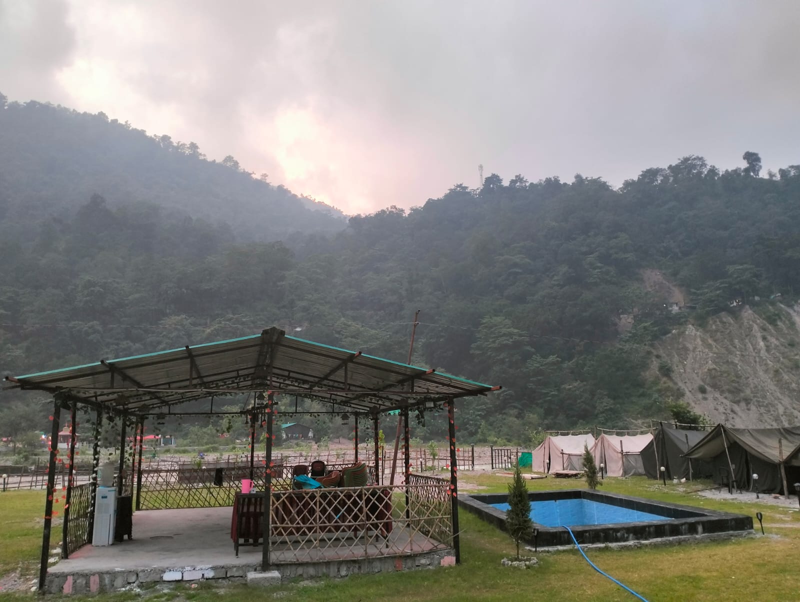 Riverbreeze-Resort Rishikesh 𝗕𝗢𝗢𝗞 Rishikesh Camp