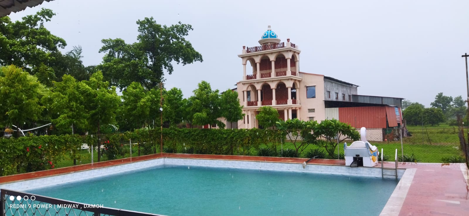 MID WAY RESORT 𝗕𝗢𝗢𝗞 Damoh Hotel