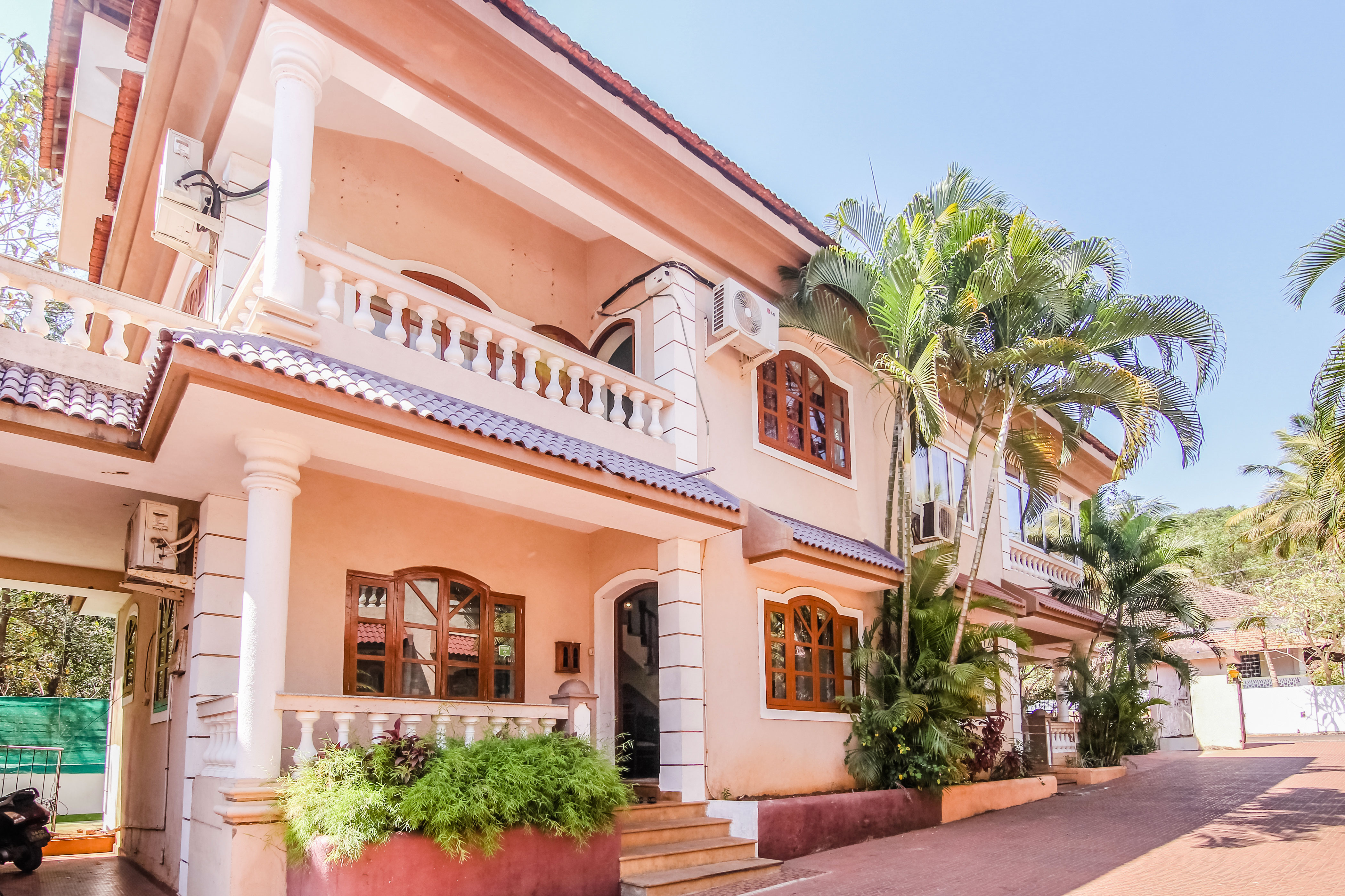 4 BHK Luxury Villa in Arpora 𝗕𝗢𝗢𝗞 Goa Villa