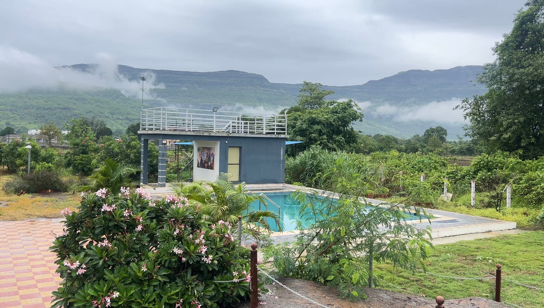 YASH FARMHOUSE 𝗕𝗢𝗢𝗞 Karjat Farm House