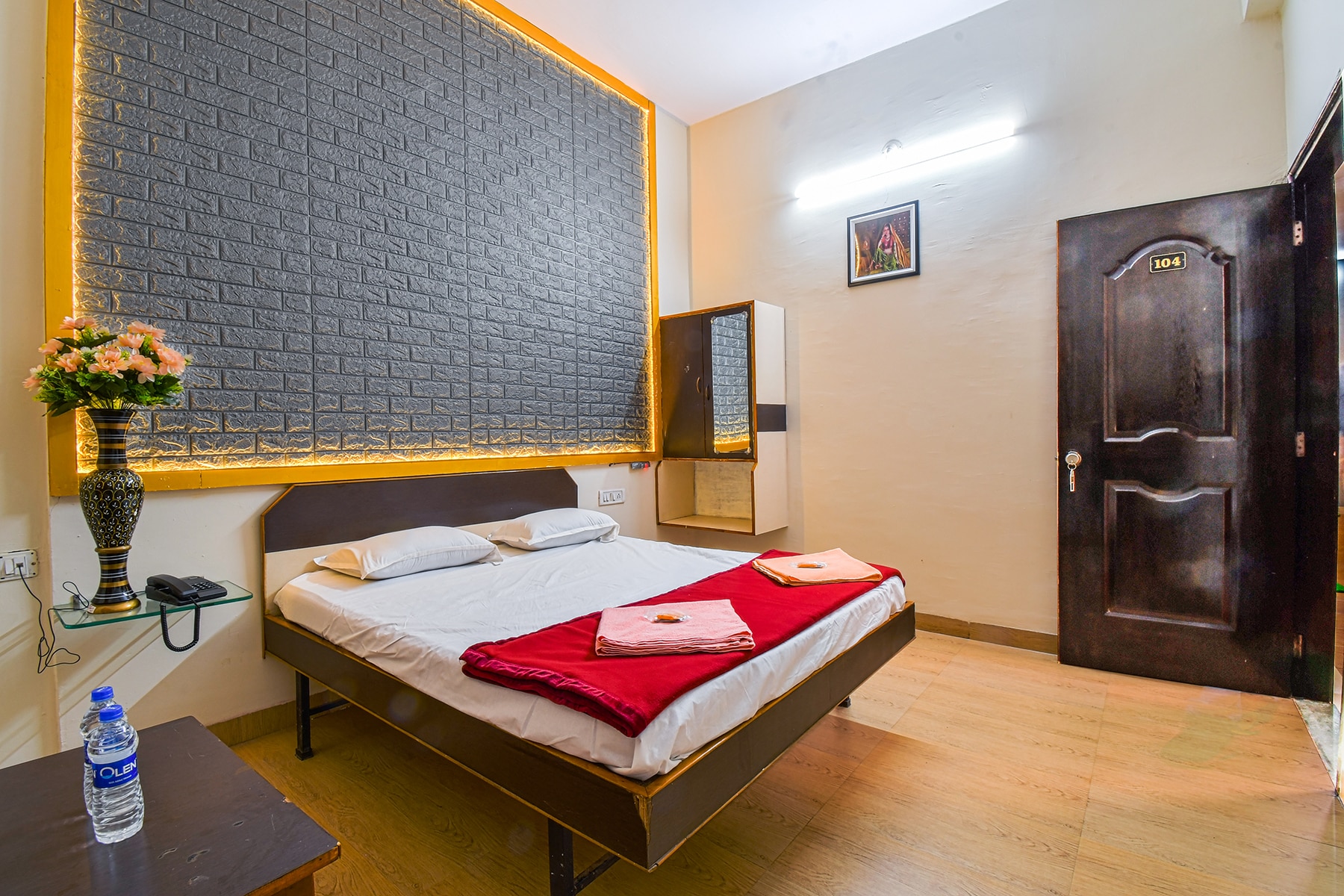 Hotel Anand Resort 𝗕𝗢𝗢𝗞 Panhala Resort