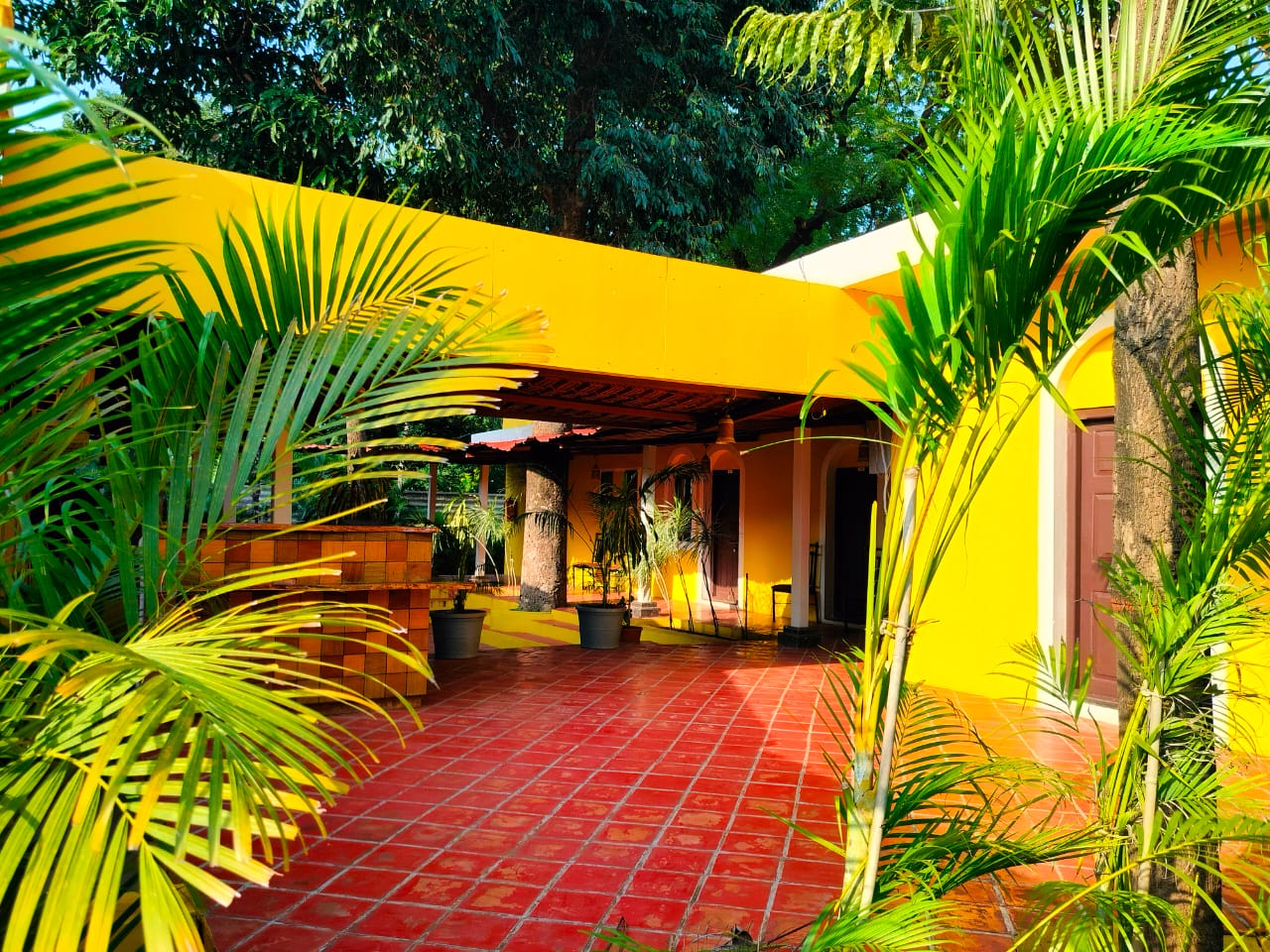 Shubham Resort 𝗕𝗢𝗢𝗞 Solapur Resort