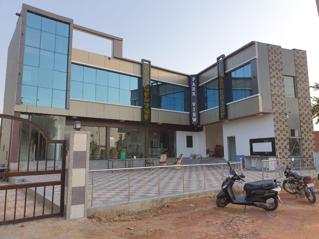 PARK VIEW HOTEL & RESTAURANT Chirawa - Reviews, Photos & Offer