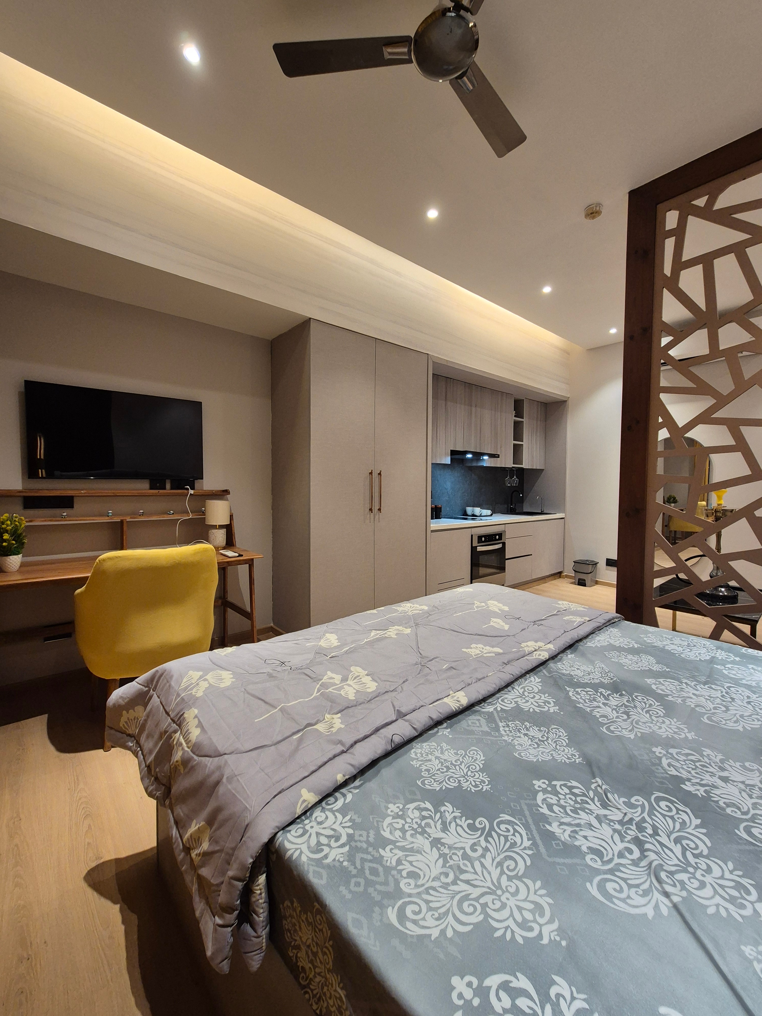 The Opulent By Aura Studios 12th Floor City View 𝗕𝗢𝗢𝗞 Greater Noida ...