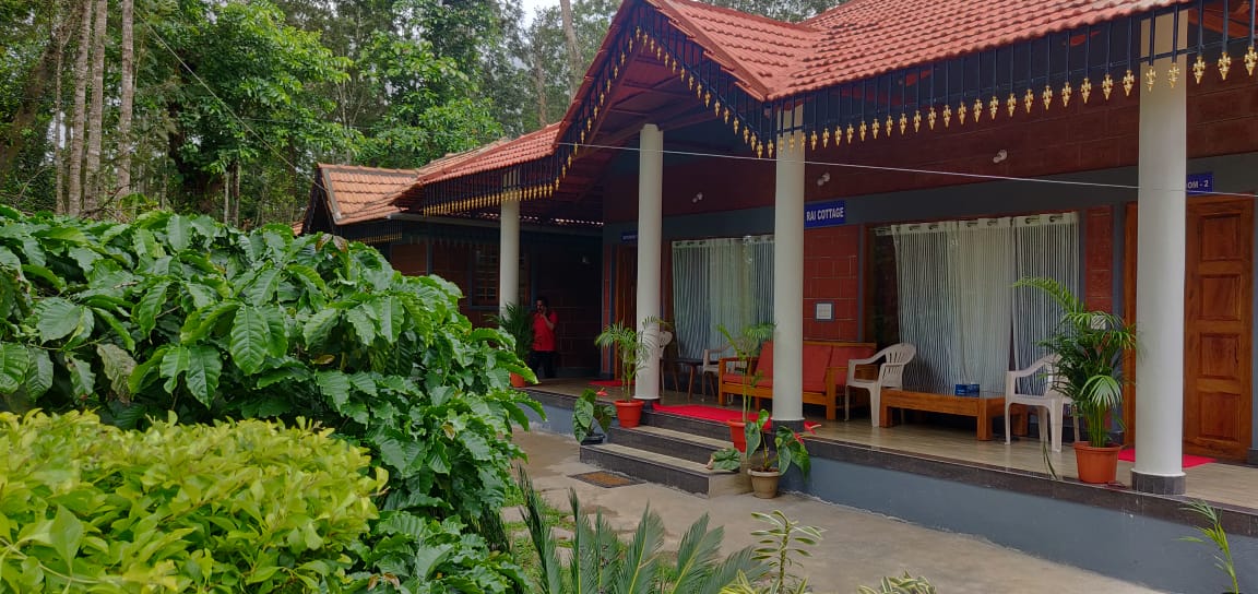 Rai Cottage | Rooms & Caretaker 𝗕𝗢𝗢𝗞 Coorg Homestay