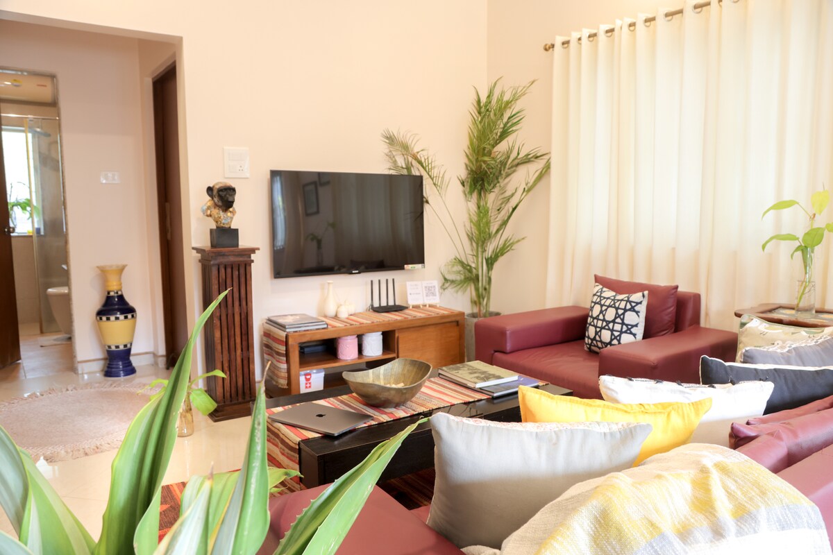 4BHK Portuguese Villa w/ Pool| 8 mins to beach by Savera Stays 𝗕𝗢𝗢𝗞 Goa ...