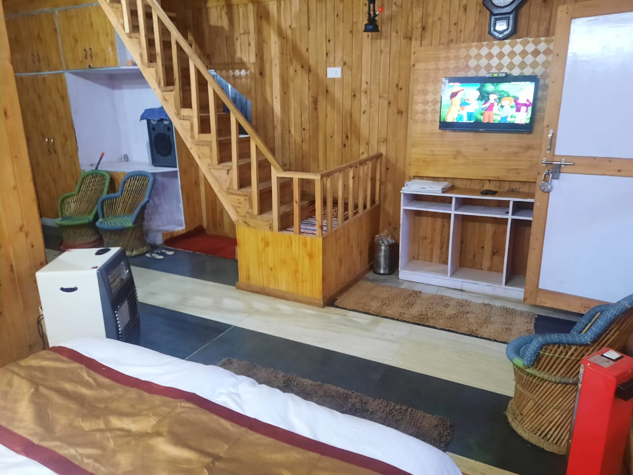 cedar tree cottage resort Theog - Reviews, Photos & Offer