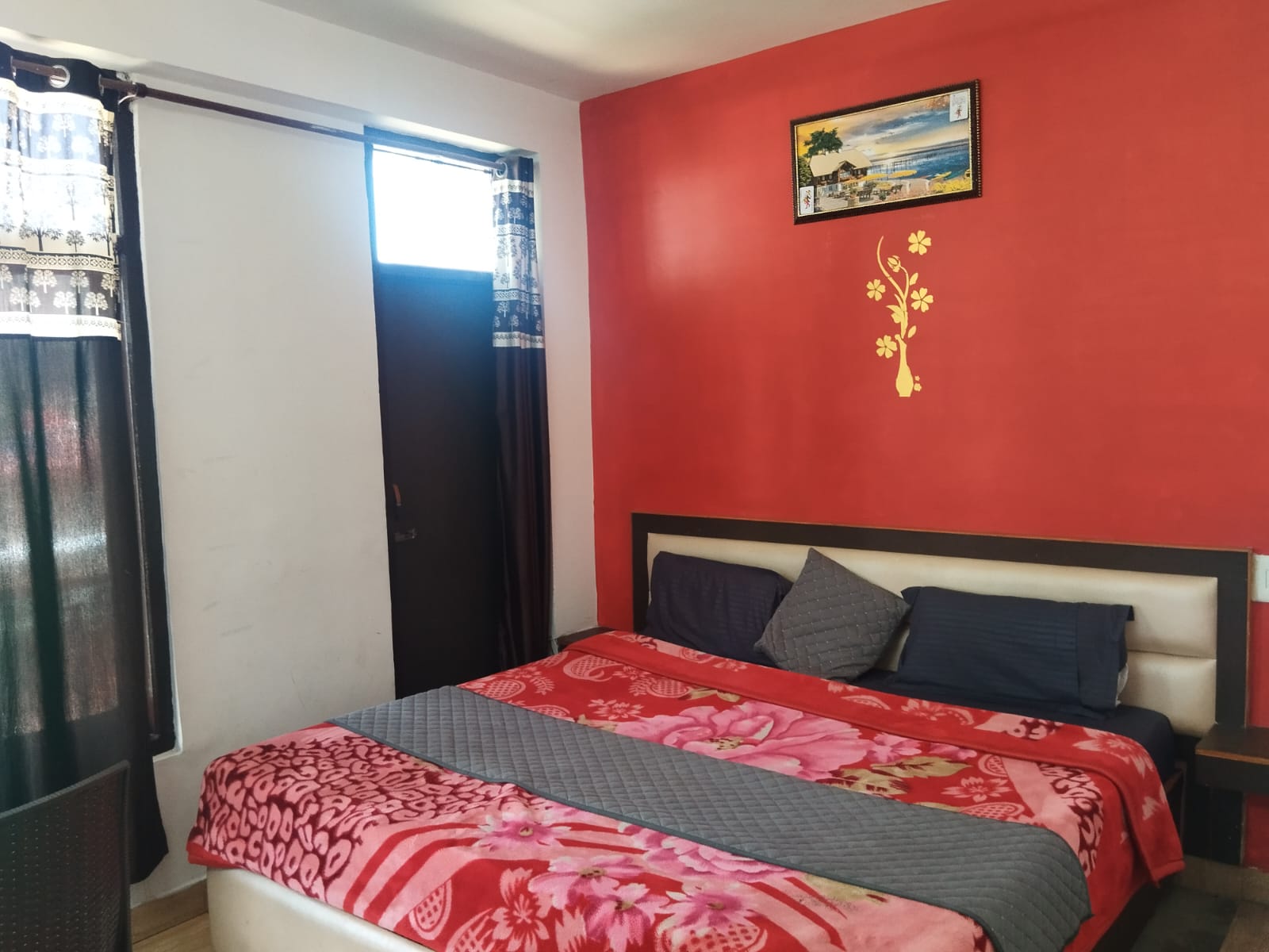 RR Heights Near Bhagsu Waterfall 𝗕𝗢𝗢𝗞 Dharamshala Homestay