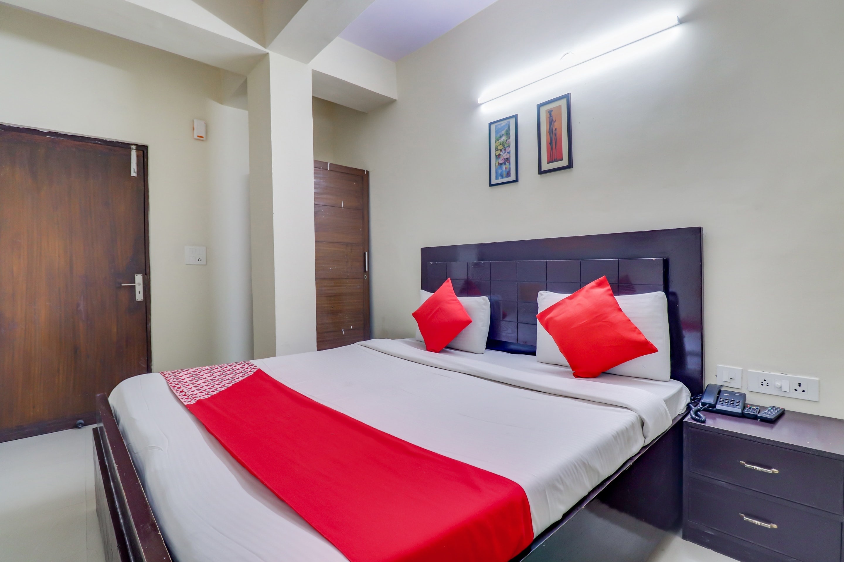 Hotel O Red Rose Residency 𝗕𝗢𝗢𝗞 Delhi Hotel