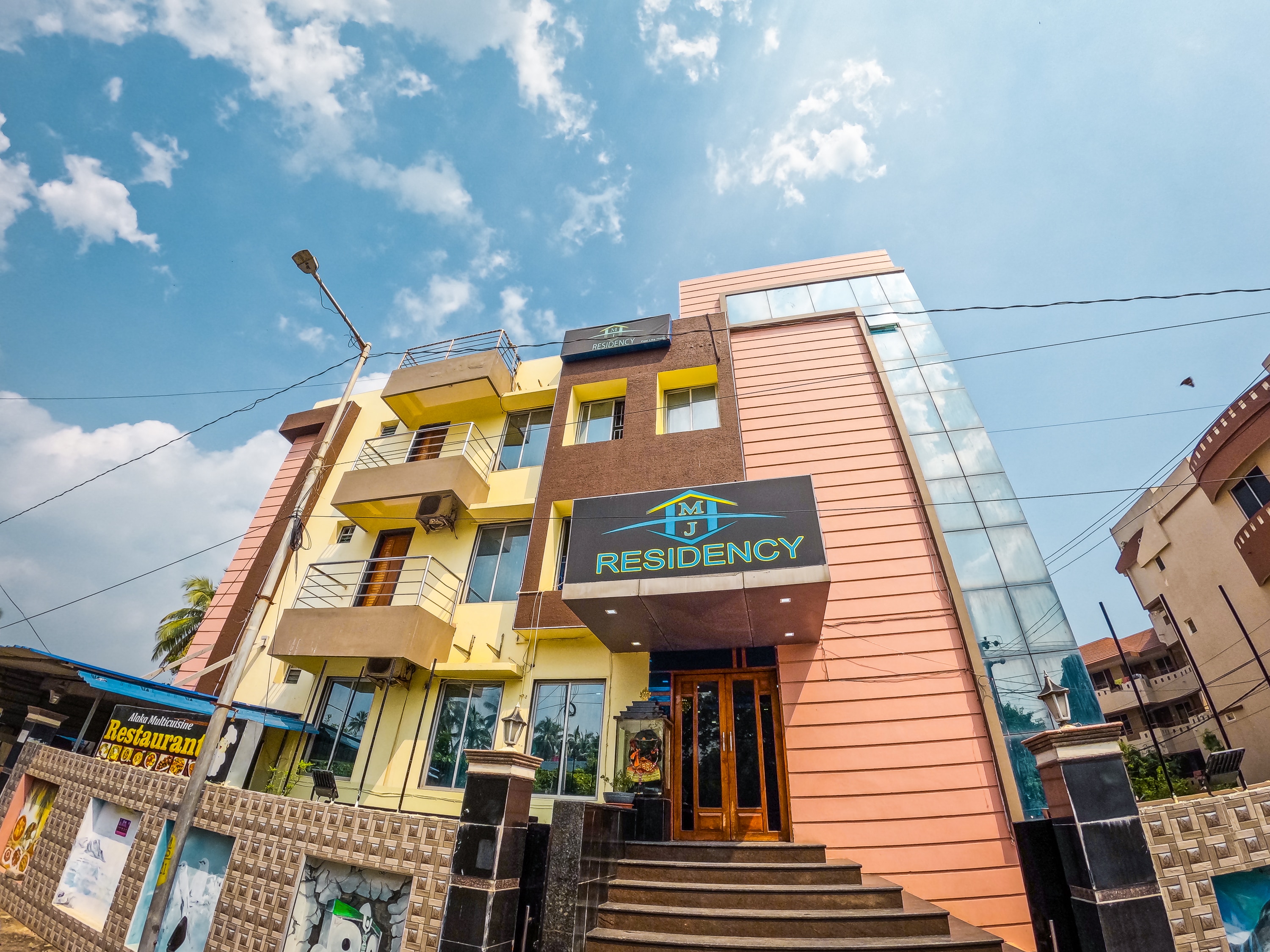 HOTEL MJ RESIDENCY 𝗕𝗢𝗢𝗞 Puri Hotel